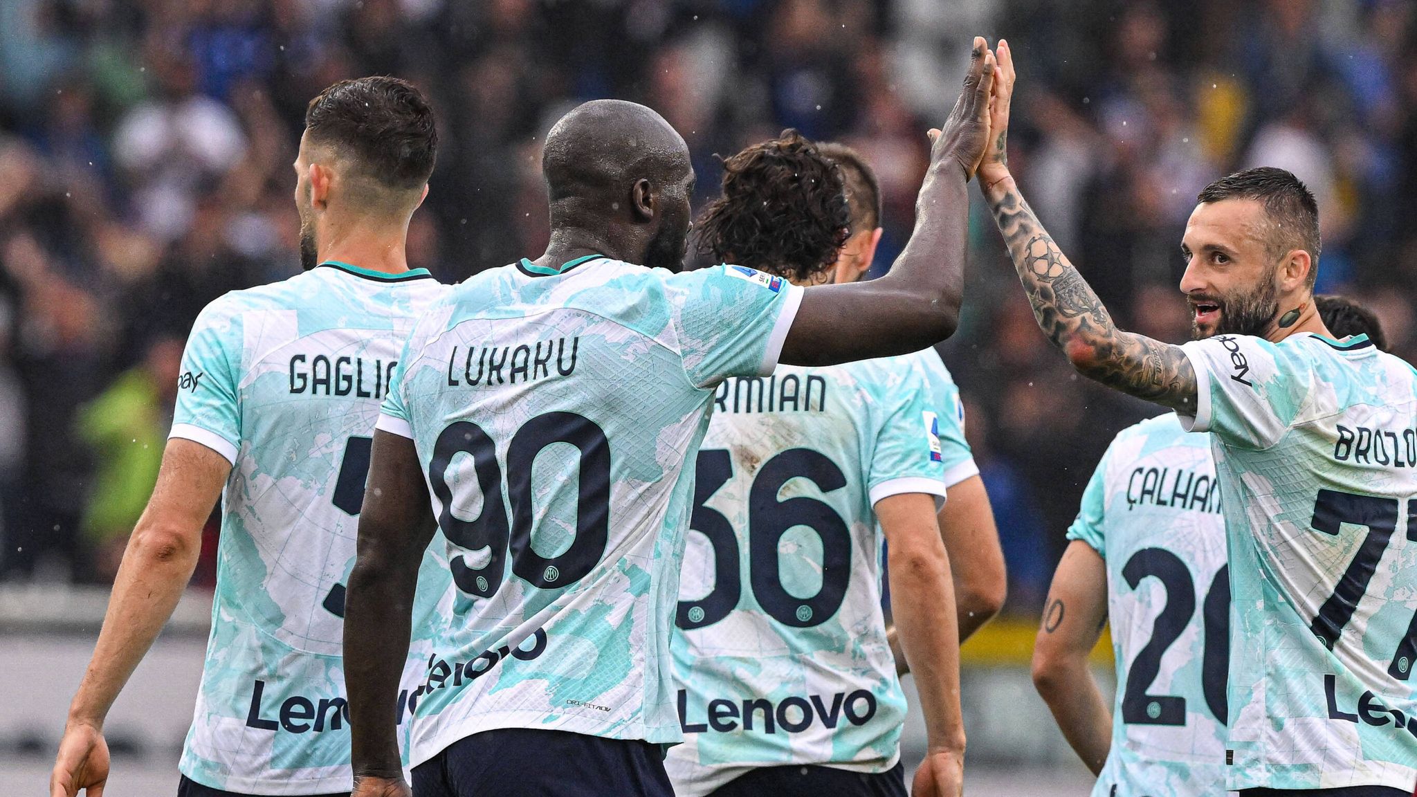 Champions League: Inter Mailand präsentiert Trikot-Sponsor fürs Finale ...