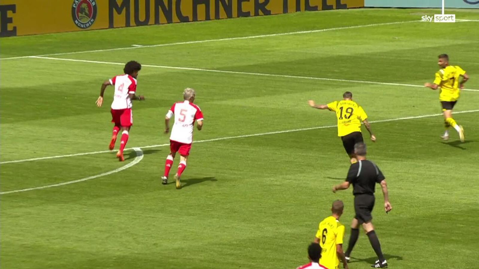 Bundesliga: Großkreutz trifft gegen FC Bayern - Dortmunder Tor im ...