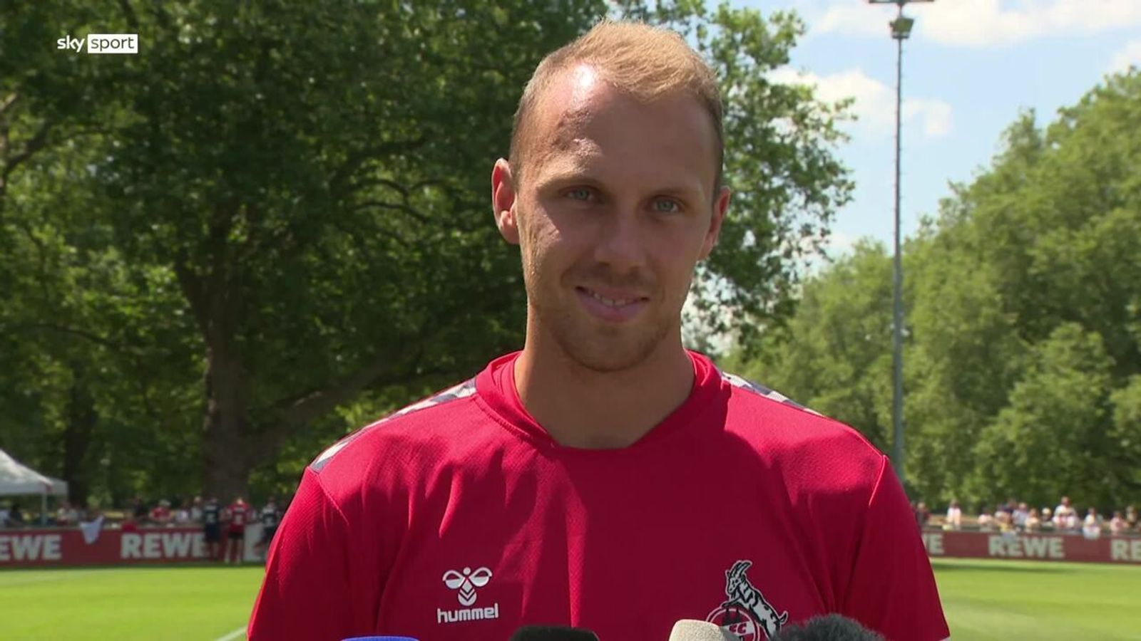 Bundesliga: Schwäbe erklärt Vertragsverlängerung in Köln und Freude auf ...