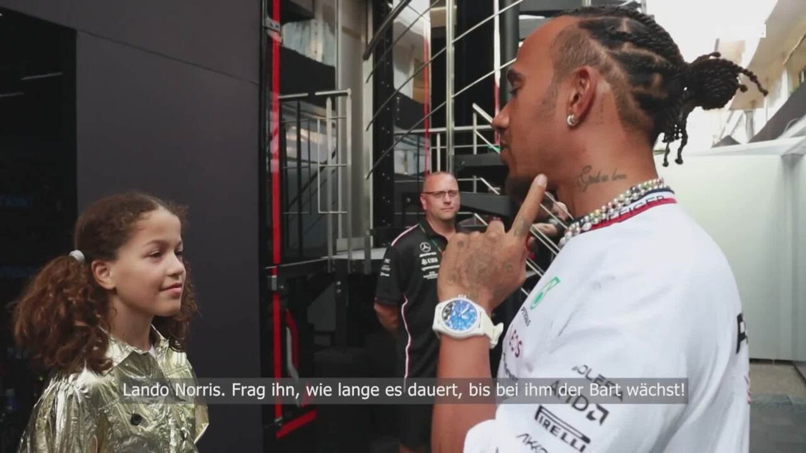 Sky Next Generation F1: Ruby trifft Lewis Hamilton | Formel 1 News ...