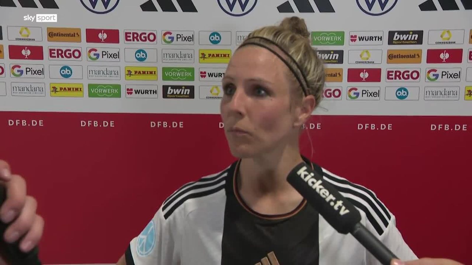 FIFA Frauen WM: Huth über Testspiel-Niederlage gegen Sambia und ihre ...