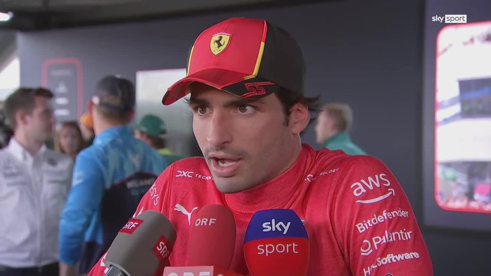 Formel 1: Sainz im Interview nach dem Rennen in Silverstone | Formel 1 ...