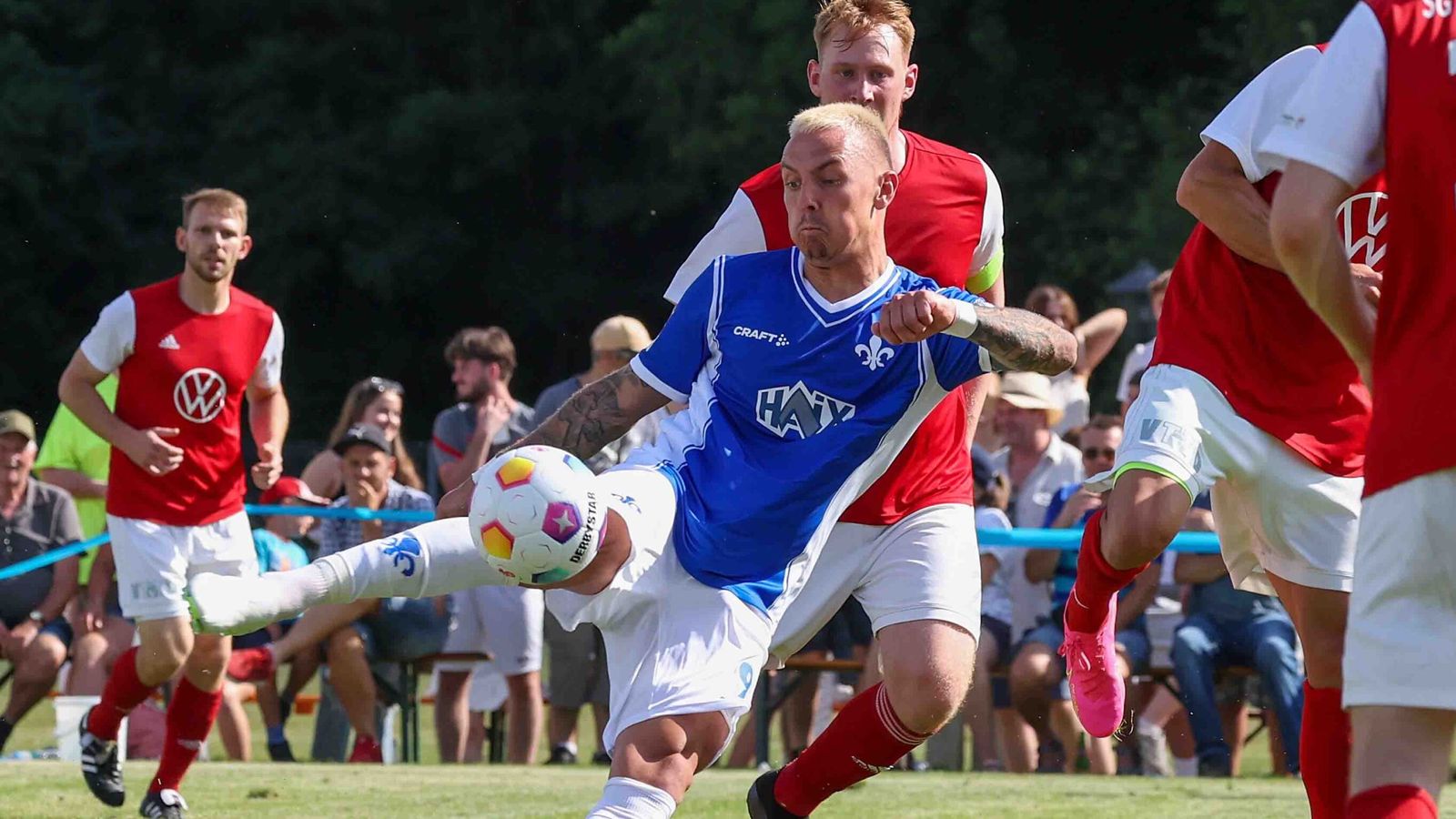 FC Augsburg: Phillip Tietz wechselt von Aufsteiger Darmstadt zum FCA ...