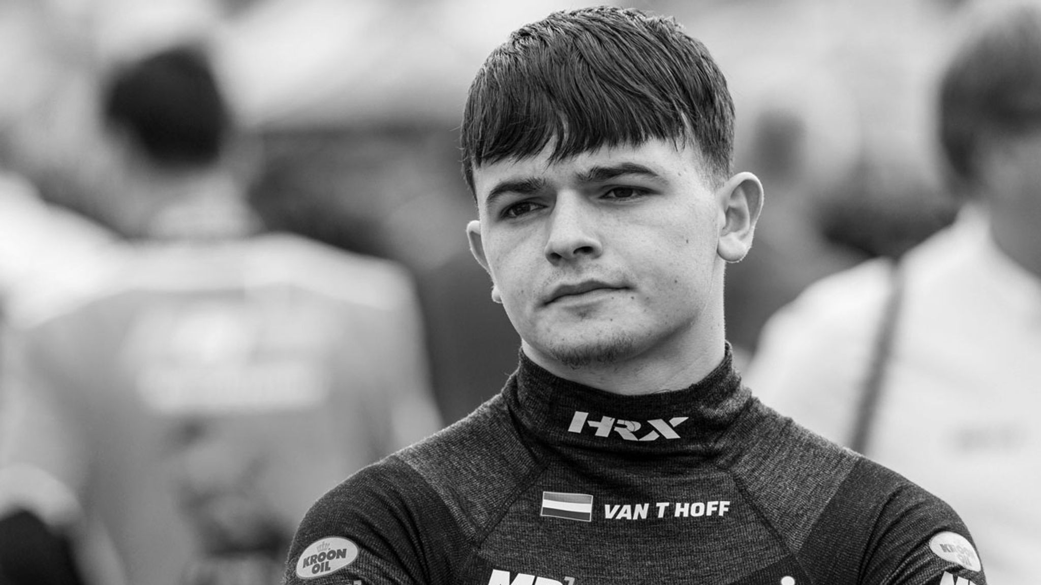 Formel 1: Schweigeminute und Trauerflor: F1-Piloten trauen um Dilano ...