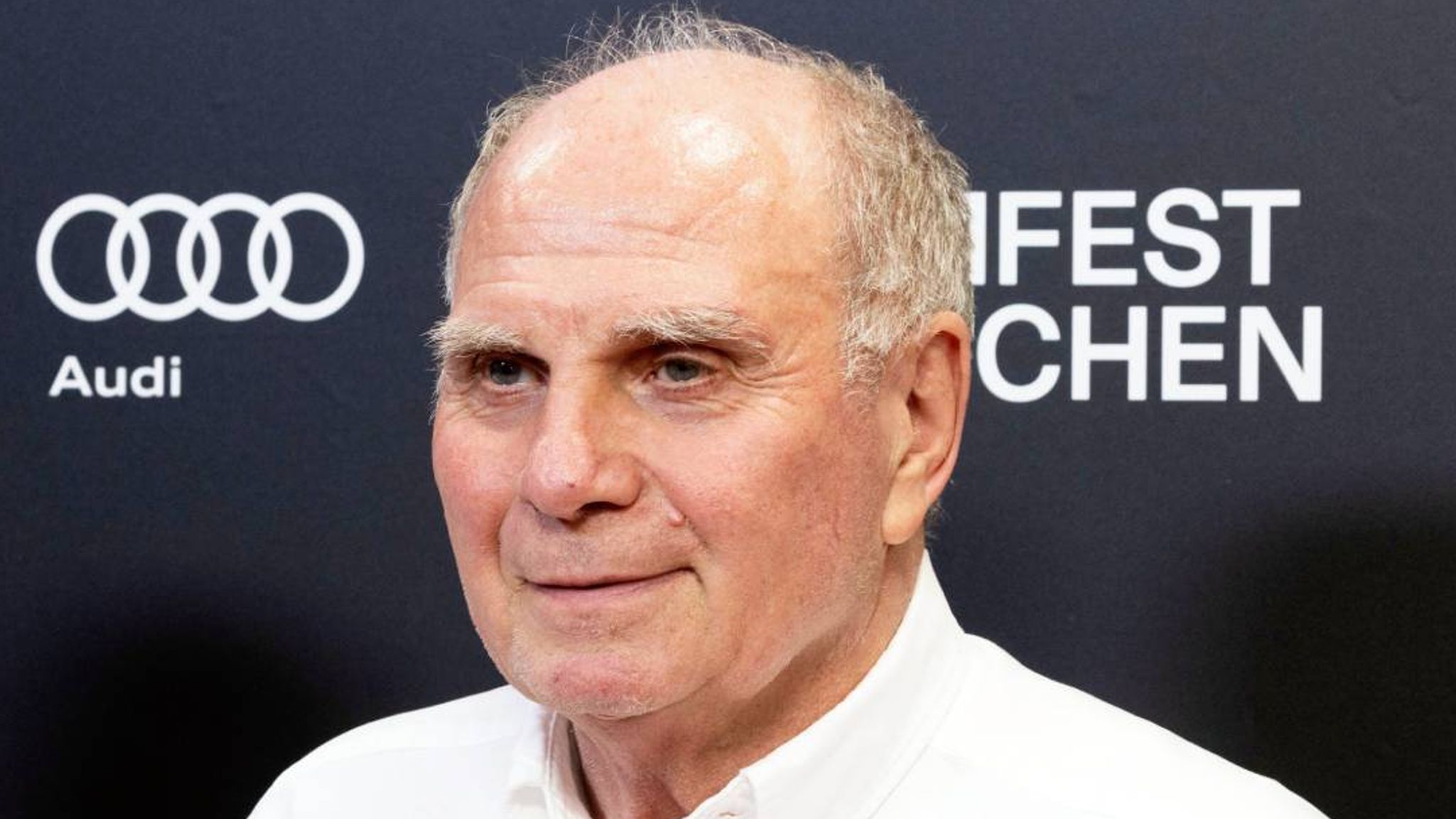 FC Bayern: Hoeneß: Wenn es so bleibt, "dann kriegen wir Kane" | Fußball ...