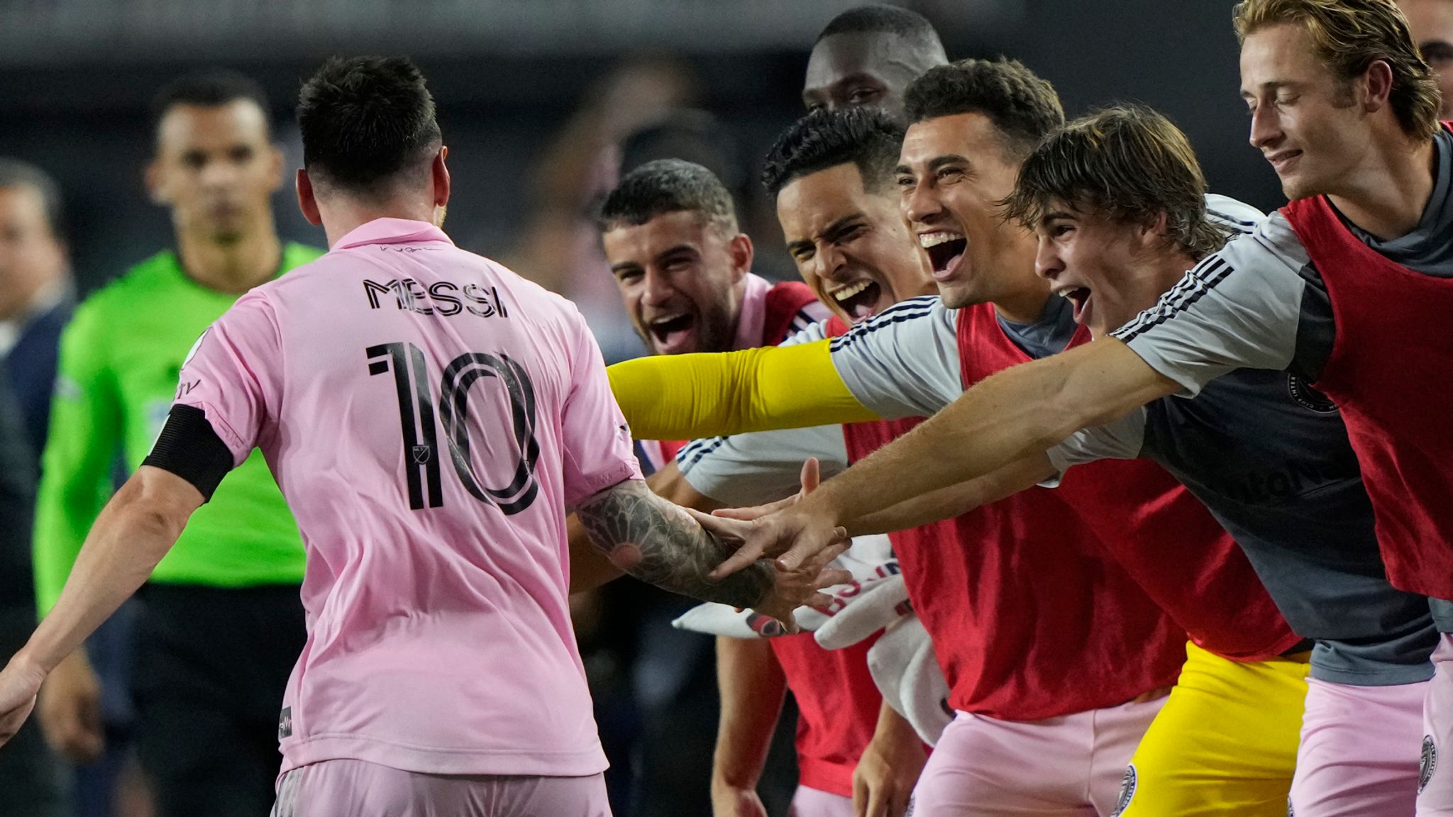 Miami: Lionel Messi feiert perfektes Debüt für Inter Miami | Fußball ...