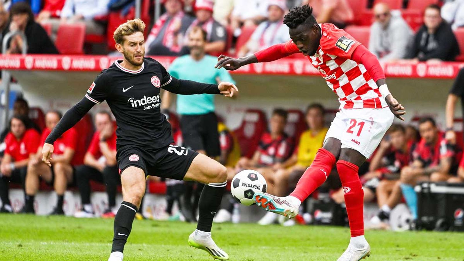 Transfer News: RB Leipzig an Christopher Lenz von Eintracht Frankfurt ...