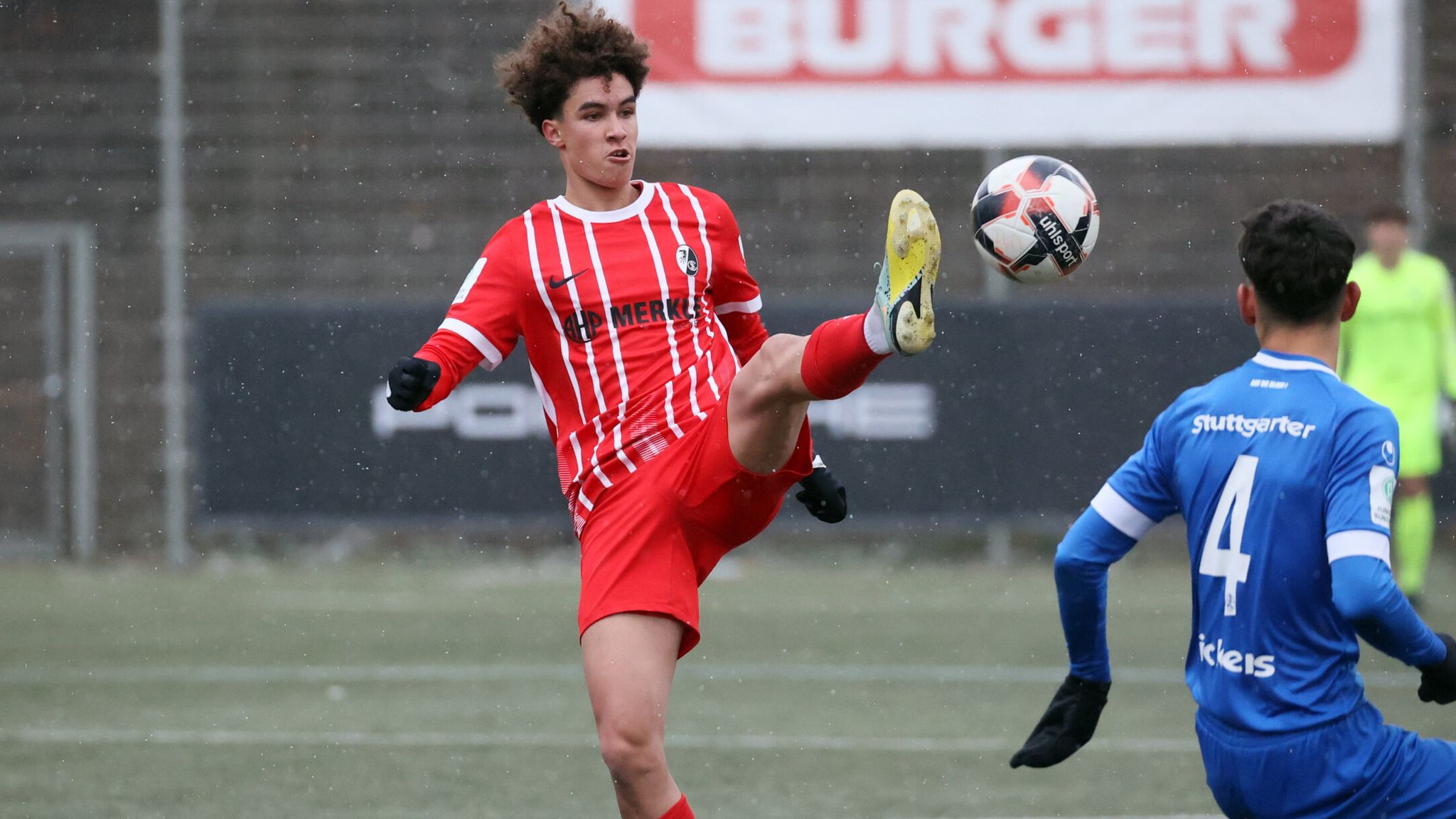 FC Barcelona: Top-Talent Noah Darvich verlässt SC Freiburg | Fußball ...