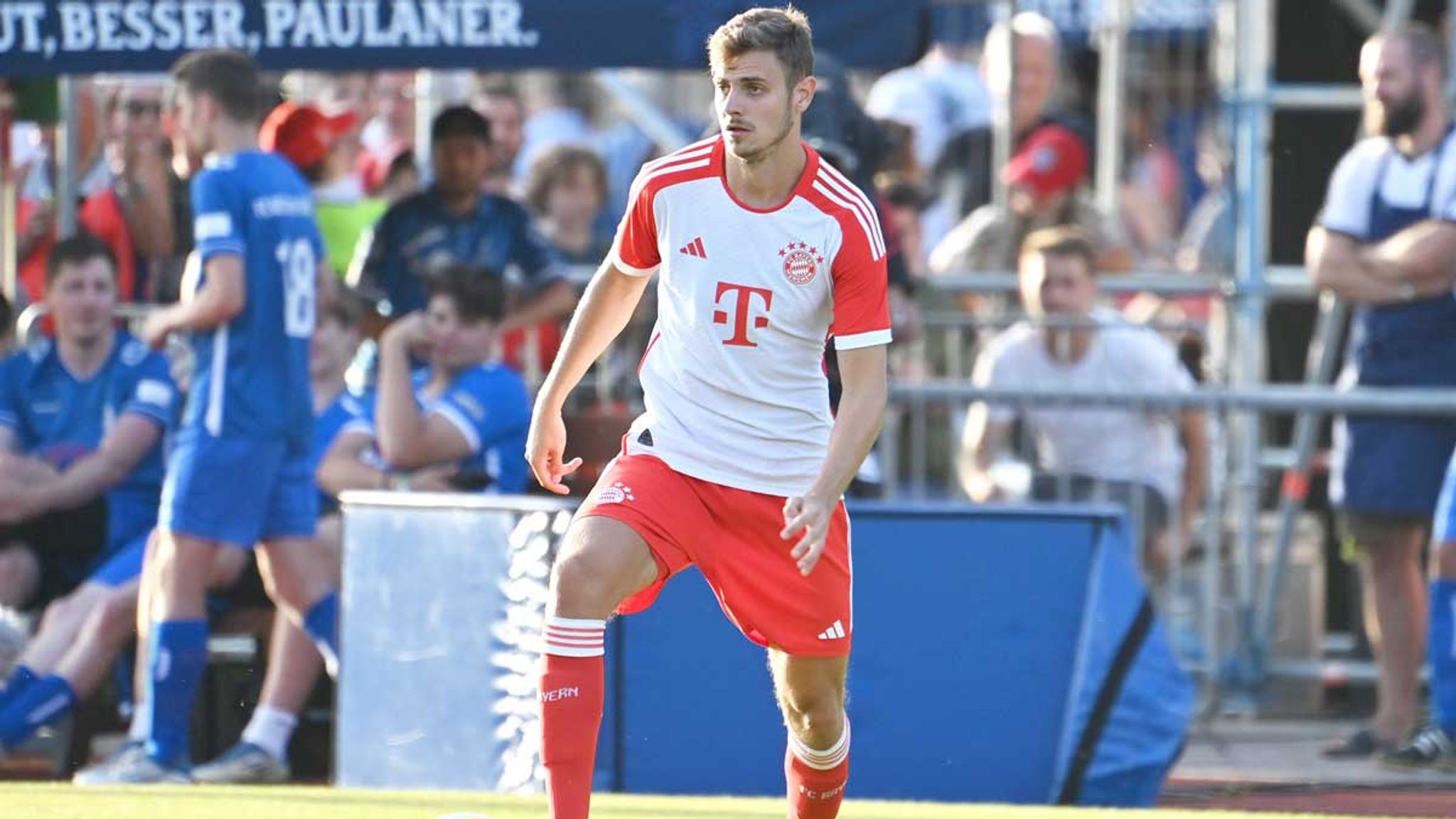 Transfer News: Josip Stanisic vor Wechsel vom FC Bayern zu Bayer 04 ...