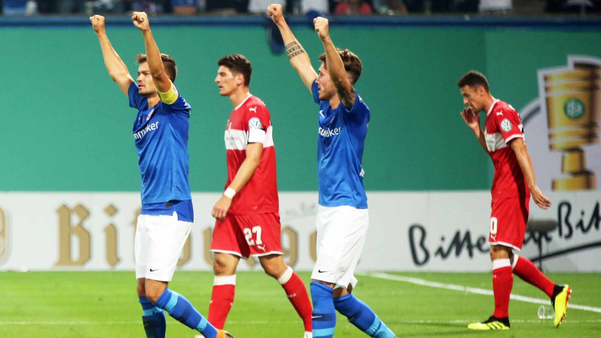 FC Bayern, BVB, S04: Wer scheiterte in der ersten DFB Pokalrunde am ...