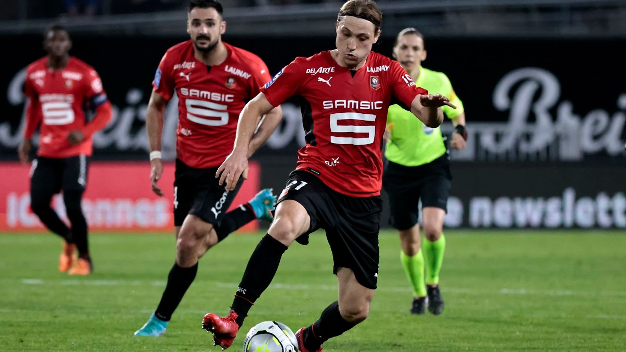 VfL Wolfsburg Transfers: Wölfe holen Majer von Stade Rennes | Transfer Centre News | Sky Sport