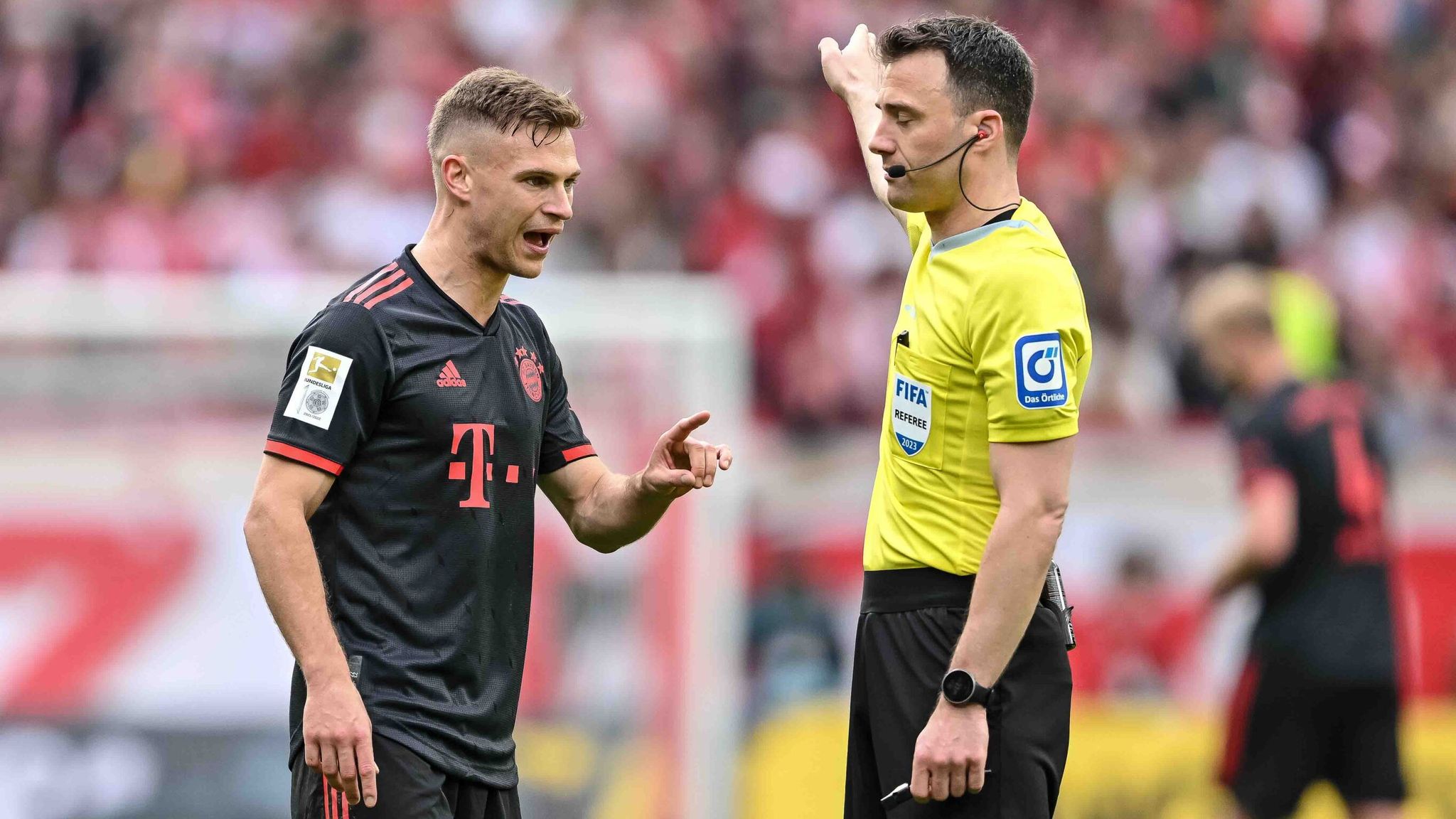 Felix Zwayer ist der Schiedsrichter für Bayer Leverkusen gegen FC Bayern | Fußball News | Sky Sport