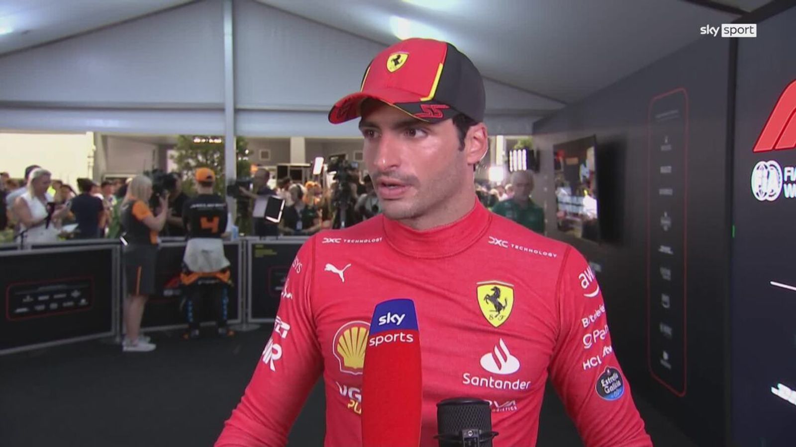 Formel 1: Sainz spricht über den engen Kampf mit Mercedes in Singapur | Formel 1 News | Sky Sport