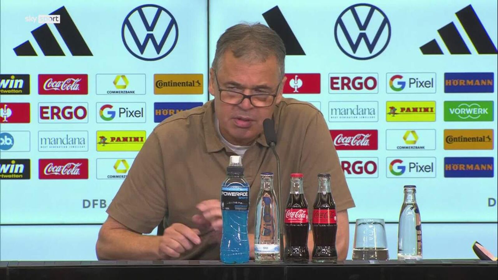 Fußball: Rettig als Geschäftsführer Sport beim DFB vorgestellt ...