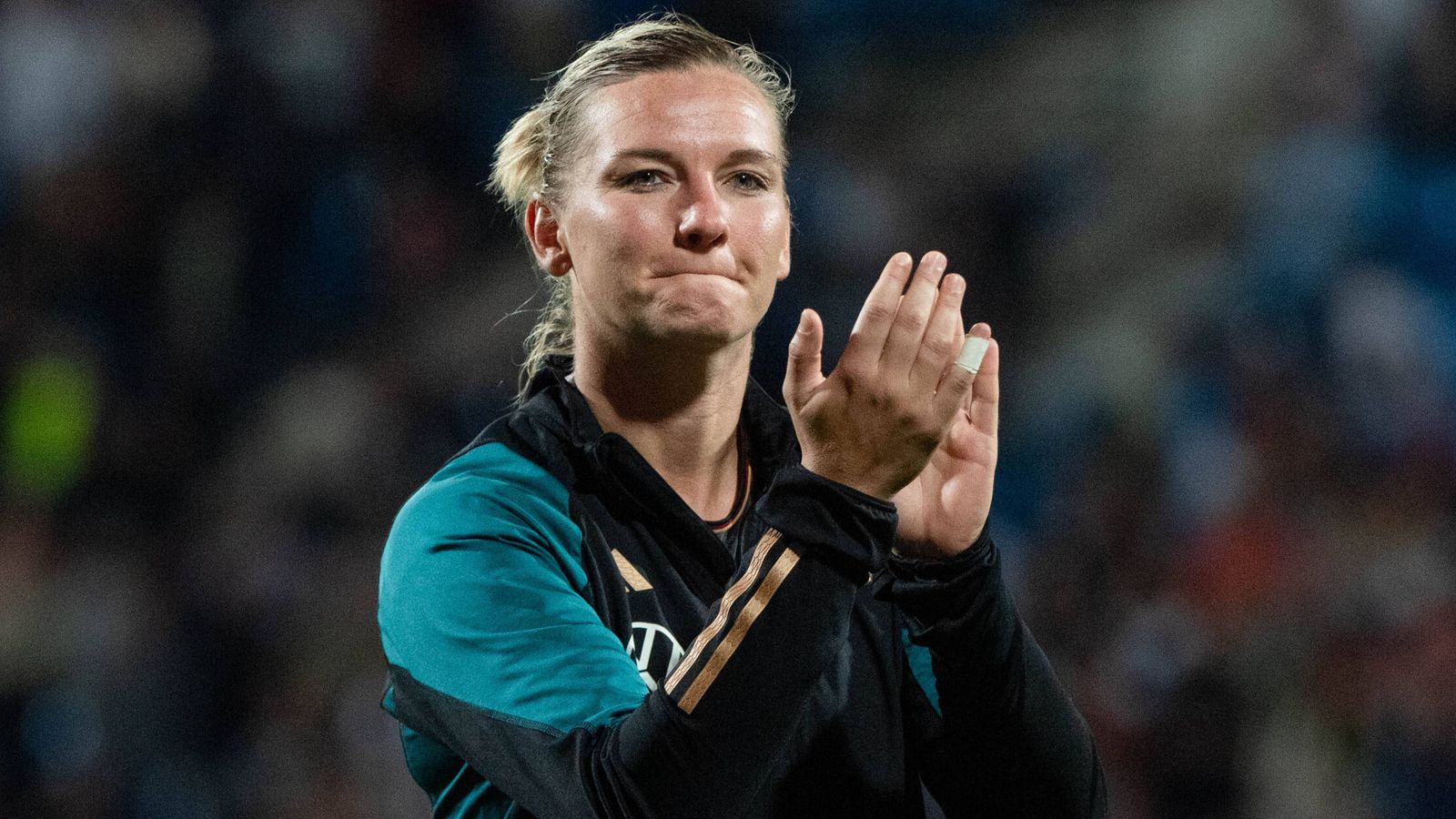 DFB-Frauen: Popp will DFB-Team weiter helfen | Fußball News | Sky Sport