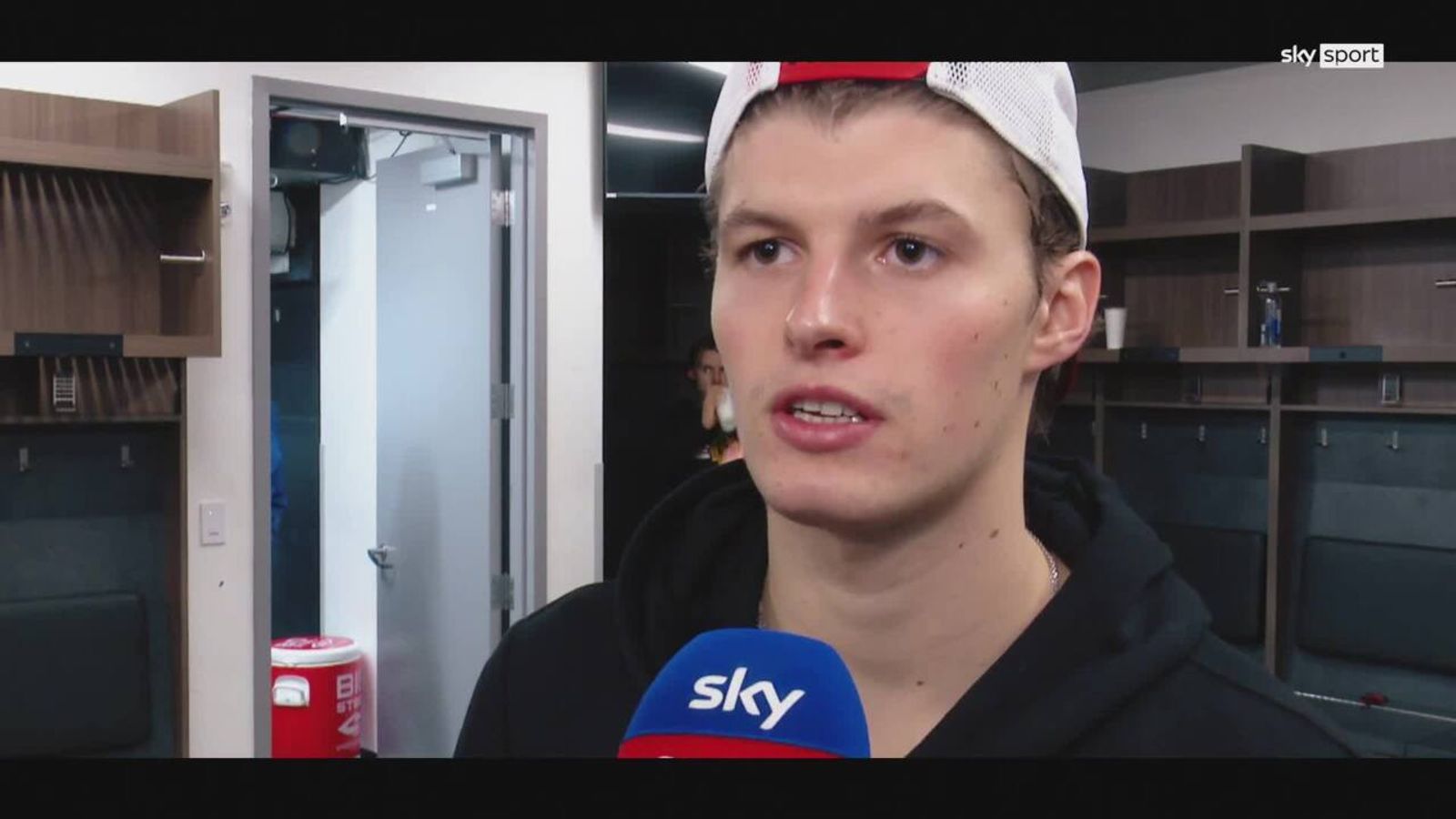 NHL: Reichel exklusiv über seine Ziele mit den Chicago Blackhawks | NHL ...