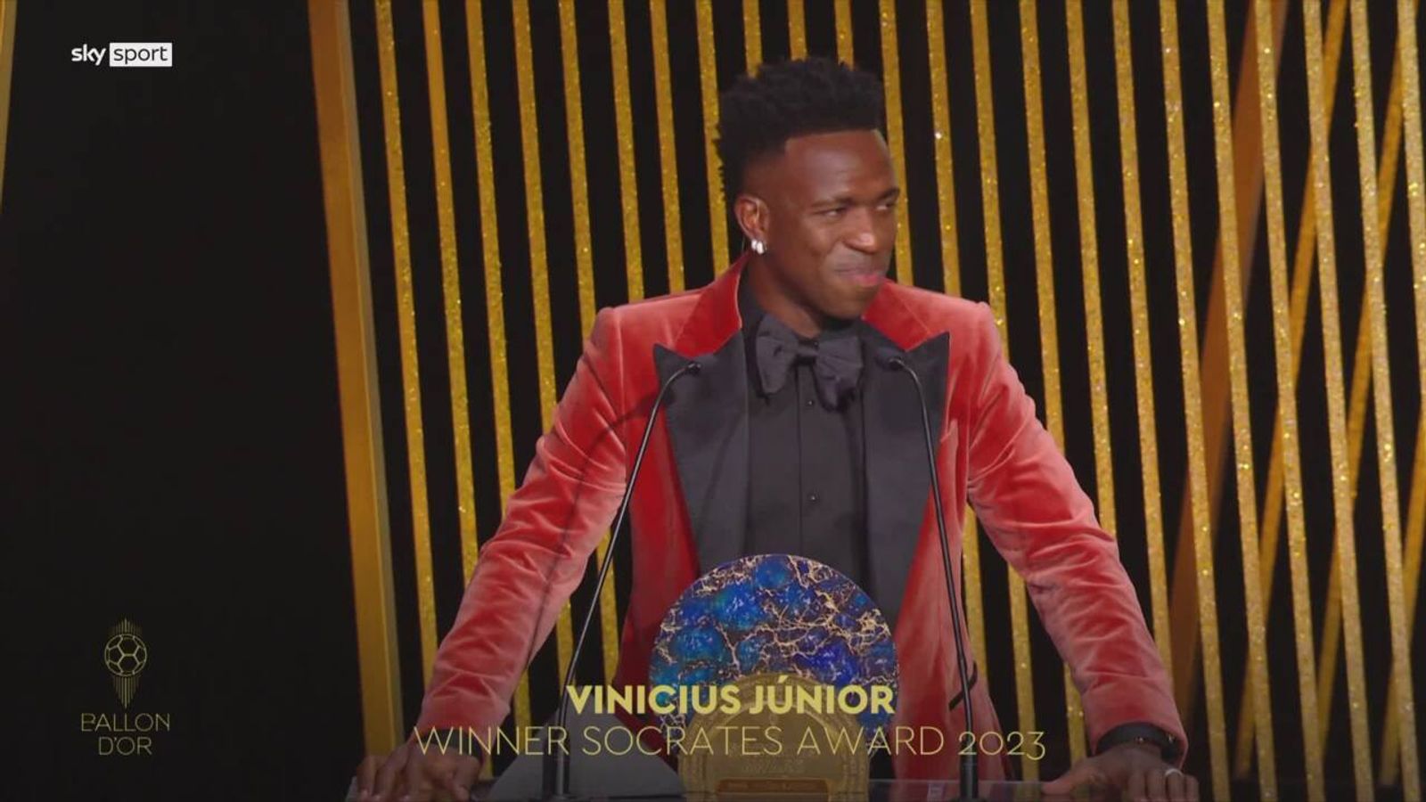 Ballon d’Or: Vinicius Jr. gewinnt Socrates-Award | Fußball News | Sky Sport