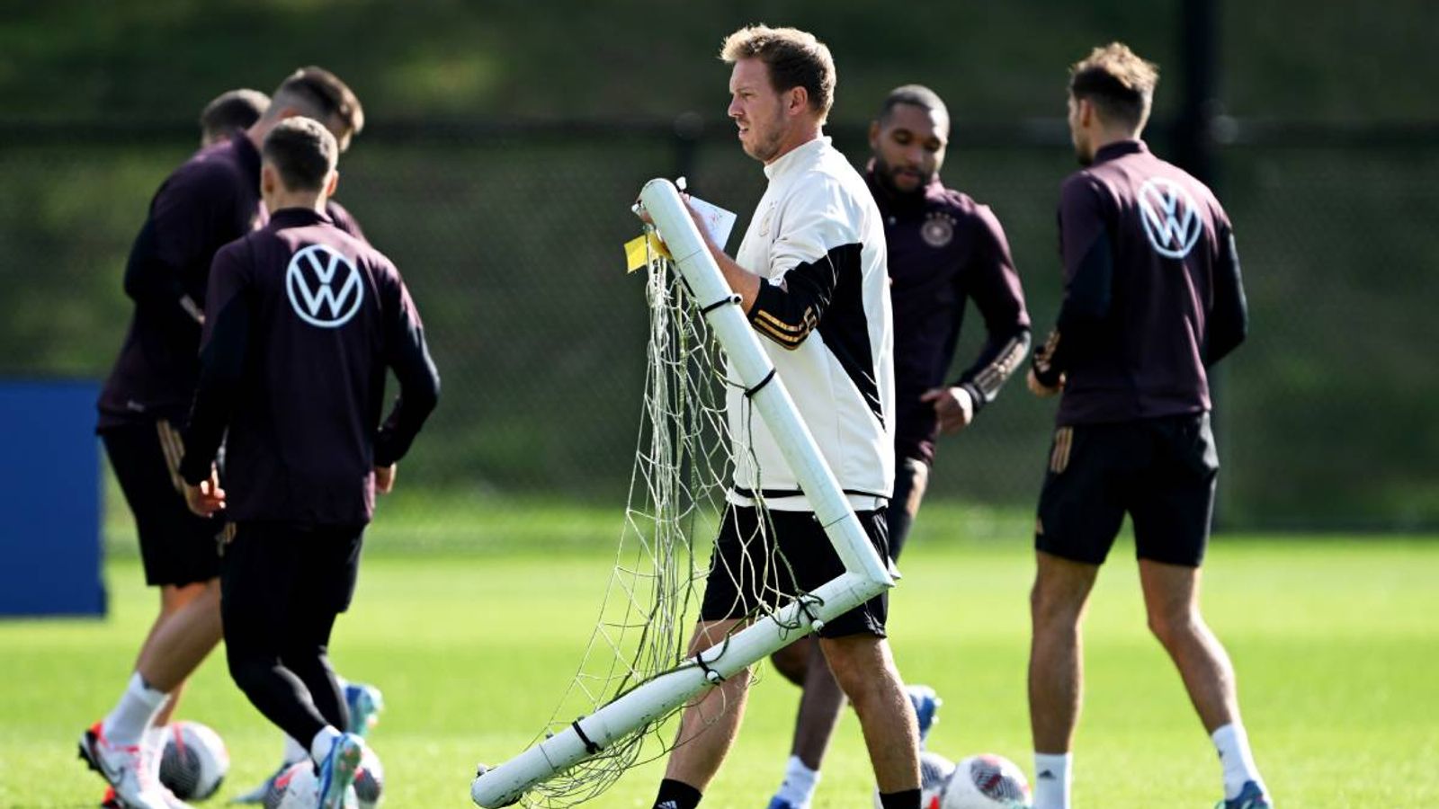 Dfb Flexibilität Und Dreier Kette So Könnte Nagelsmann Beim Debüt