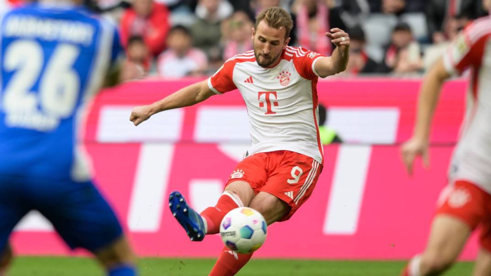 Kane ist beim FC Bayern nach Dreierpack und Kunstschuss der gefeierte ...