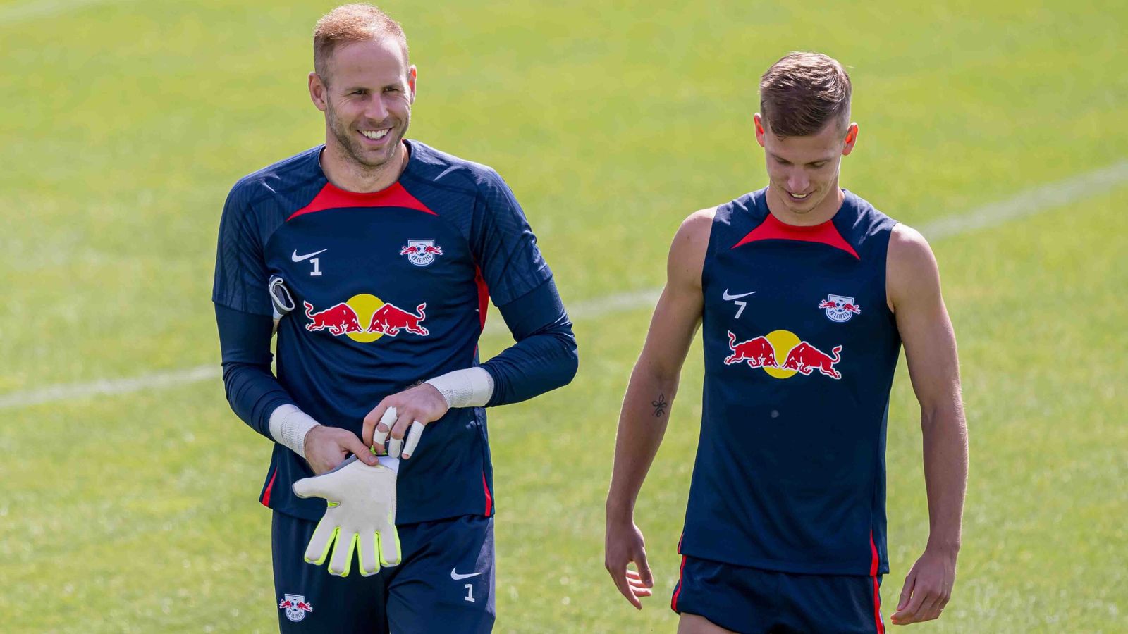 RB Leipzig: Dani Olmo und Benjamin Henrichs vor Rückkehr in Kader ...