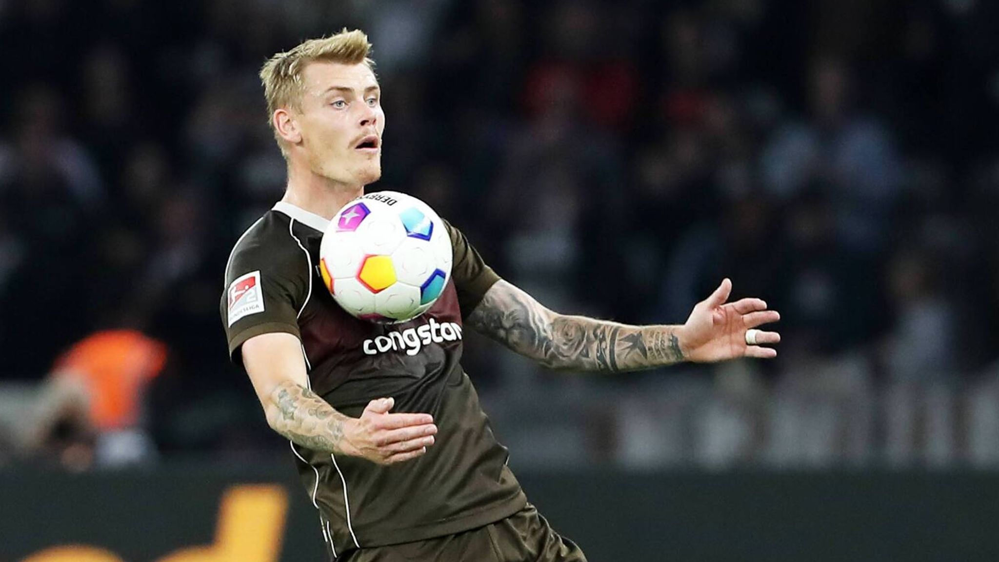 2. Bundesliga: Eric Smith über Trainer Hürzeler, seinen Spielstil & St ...