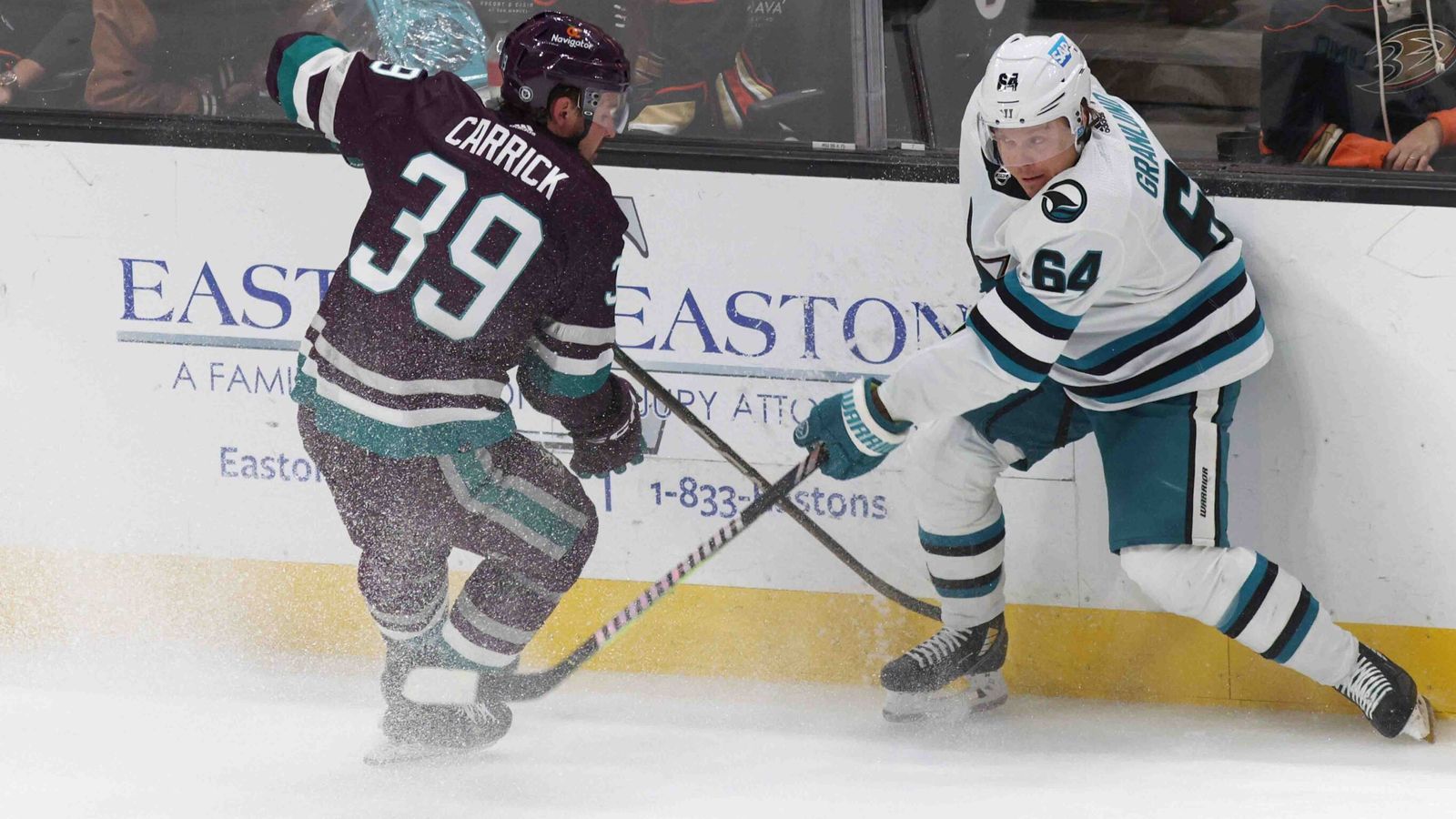 Nico Sturm und seine San Jose Sharks verlieren bei den Anaheim Ducks ...