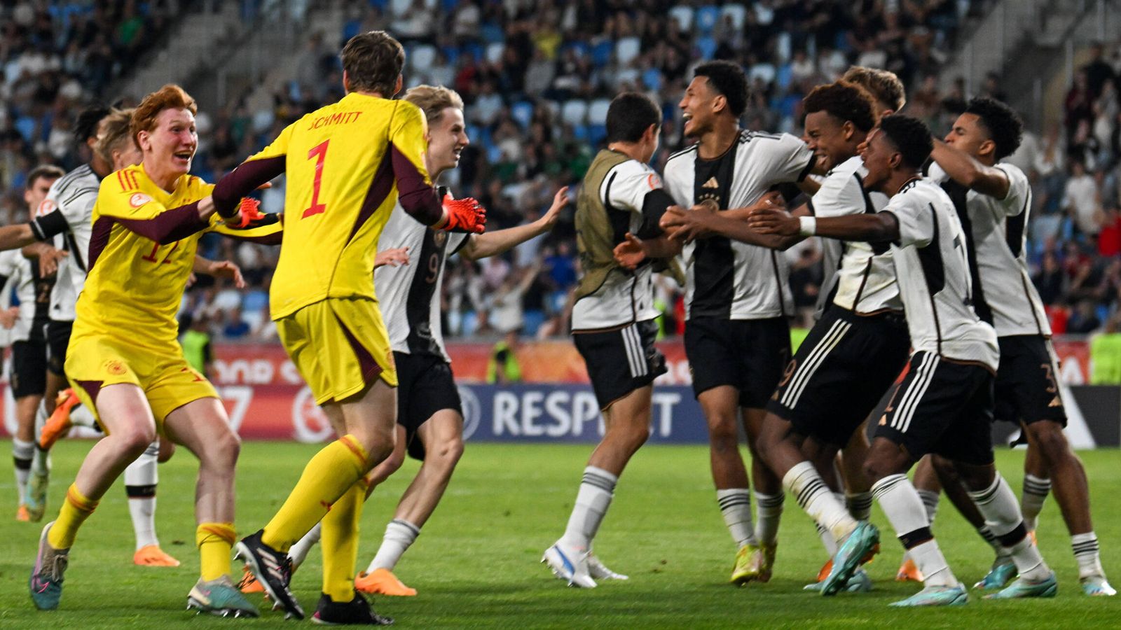 Deutsche U17 trifft bei der WM zum Auftakt auf Mexiko | Fußball News | Sky Sport