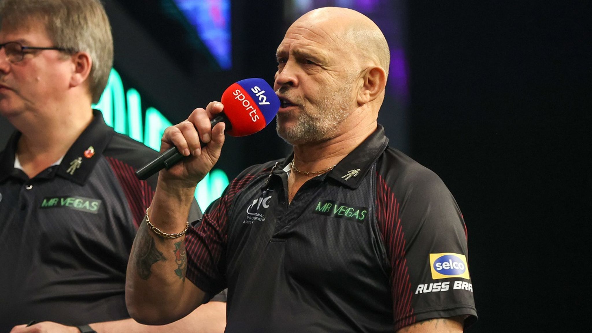 Kult-Caller Russ Bray steht vor seiner letzten Darts-WM | Mehr Sport ...