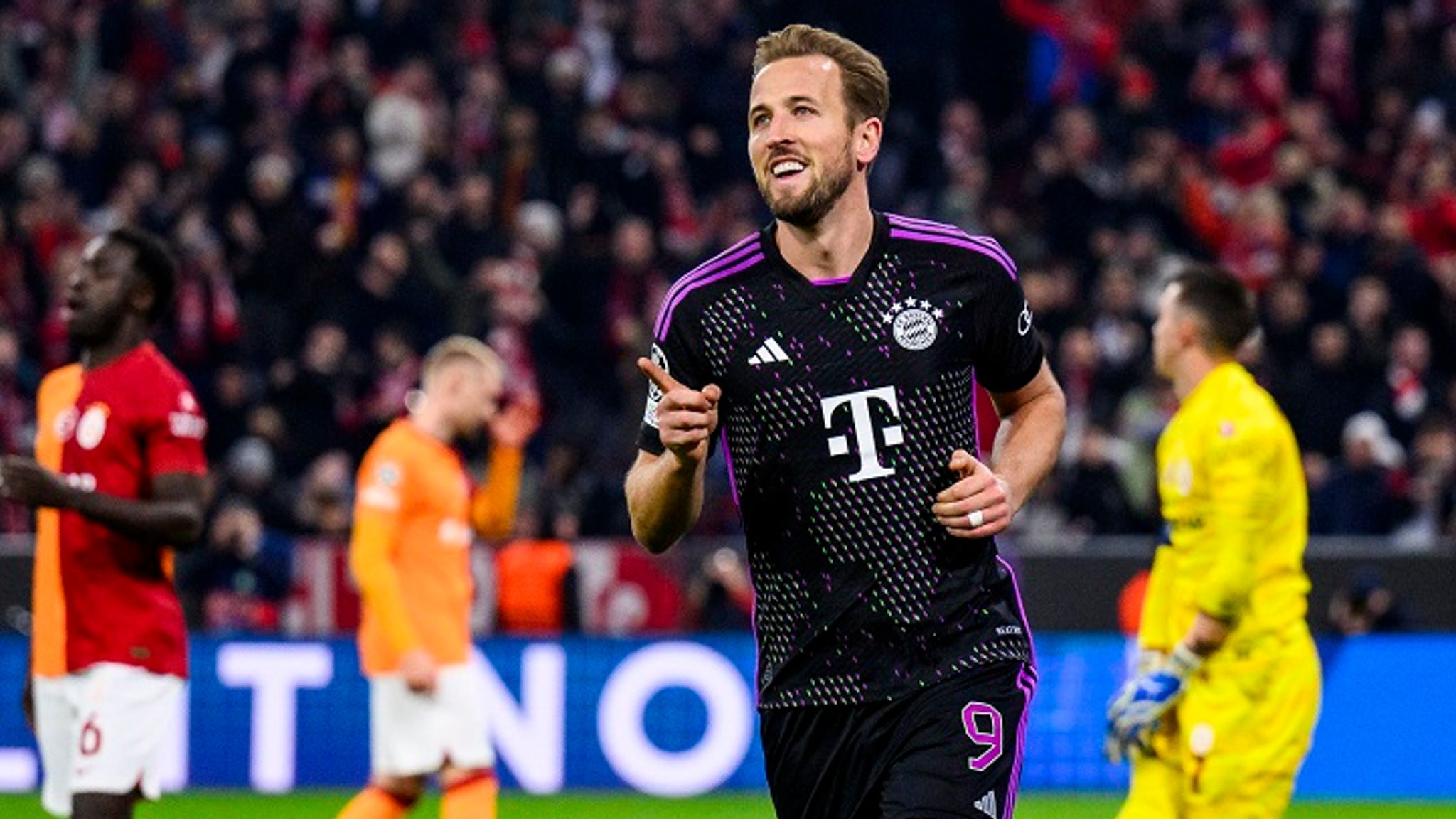 Harry Kane schnürt im Champions League Spiel des FC Bayern gegen ...