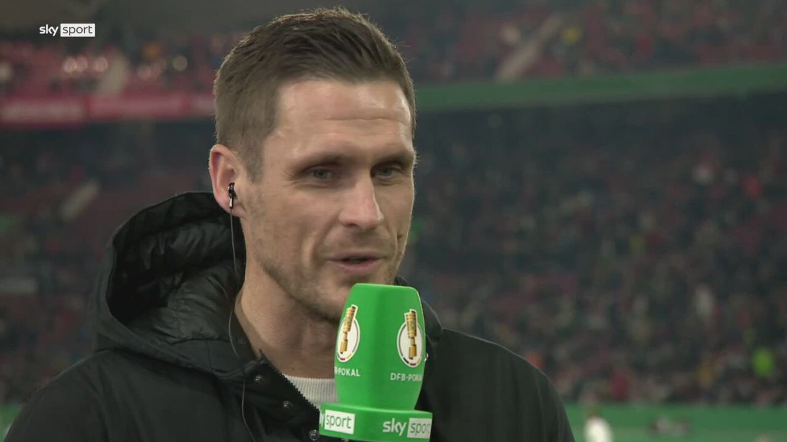 Borussia Dortmund | Sebastian Kehl äußert sich bei Sky zum Aus von ...