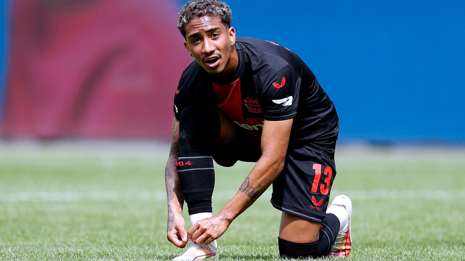 Arthur fällt bei Bayer Leverkusen erneut länger mit einer Verletzung ...