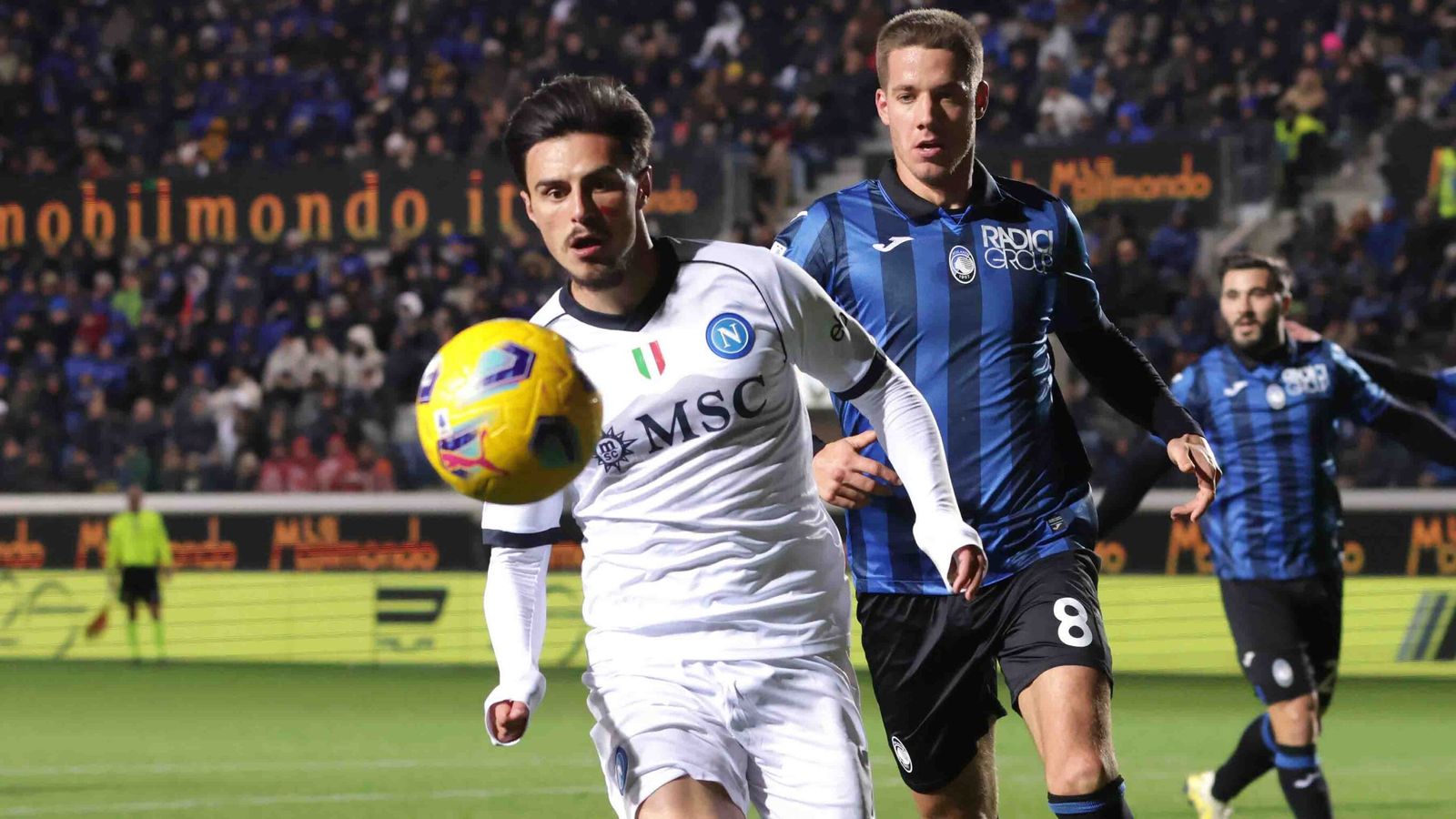 RB Leipzig holt Eljif Elmas aus der Serie A | Transfer Centre News ...