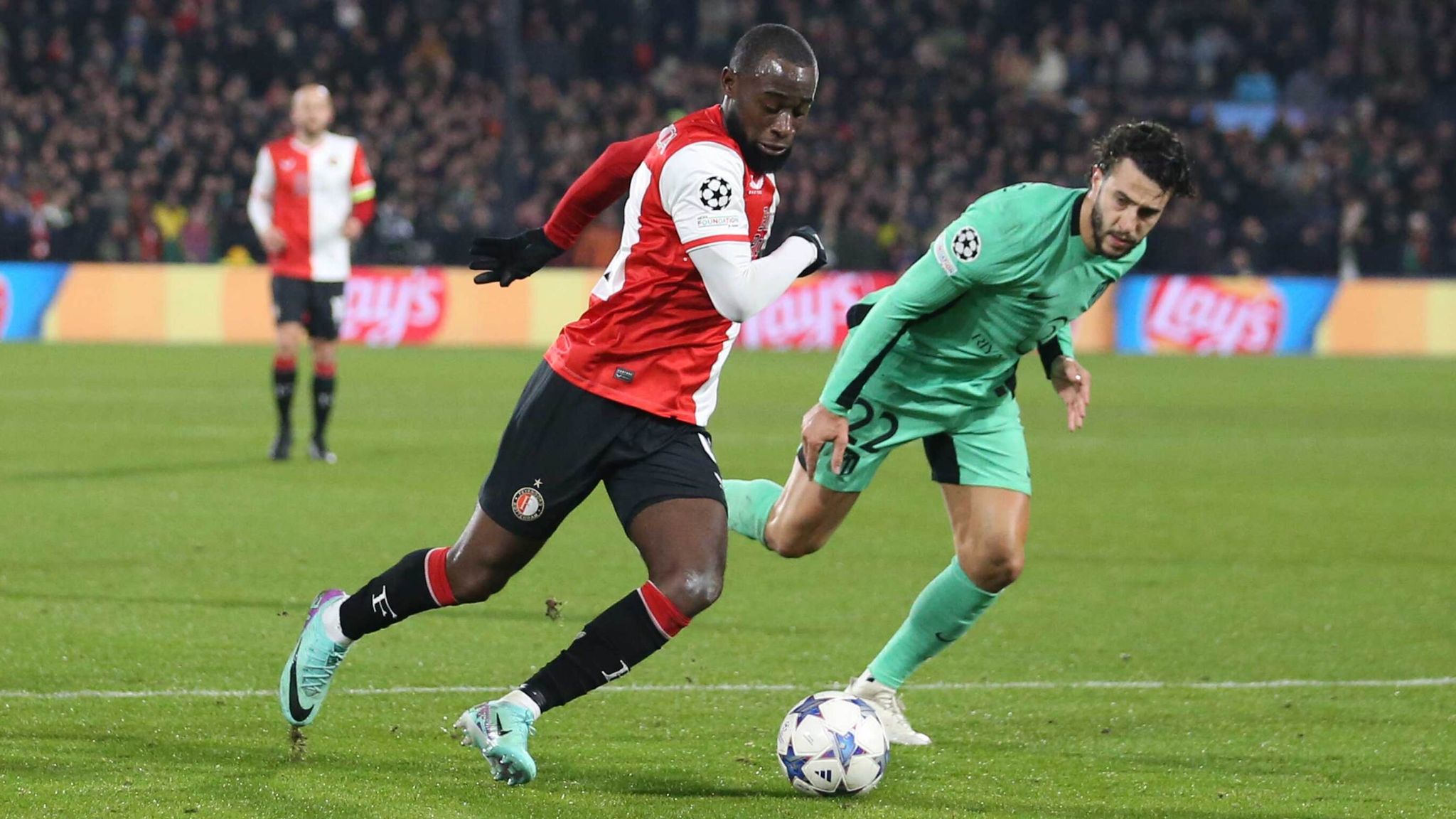 Leipzig vor Verpflichtung von Lutsharel Geertruida - Simakan vor ...