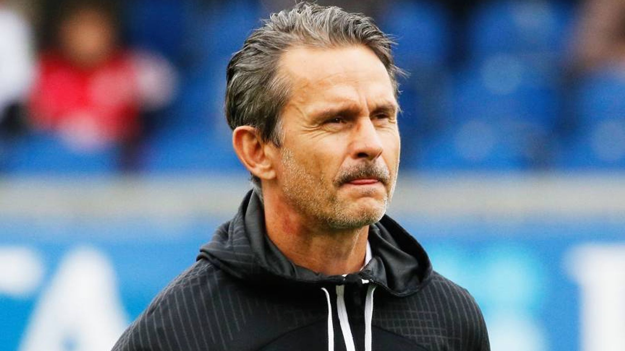 Dirk Schuster steht Hansa Rostock nach Sky Infos nicht zur Verfügung ...