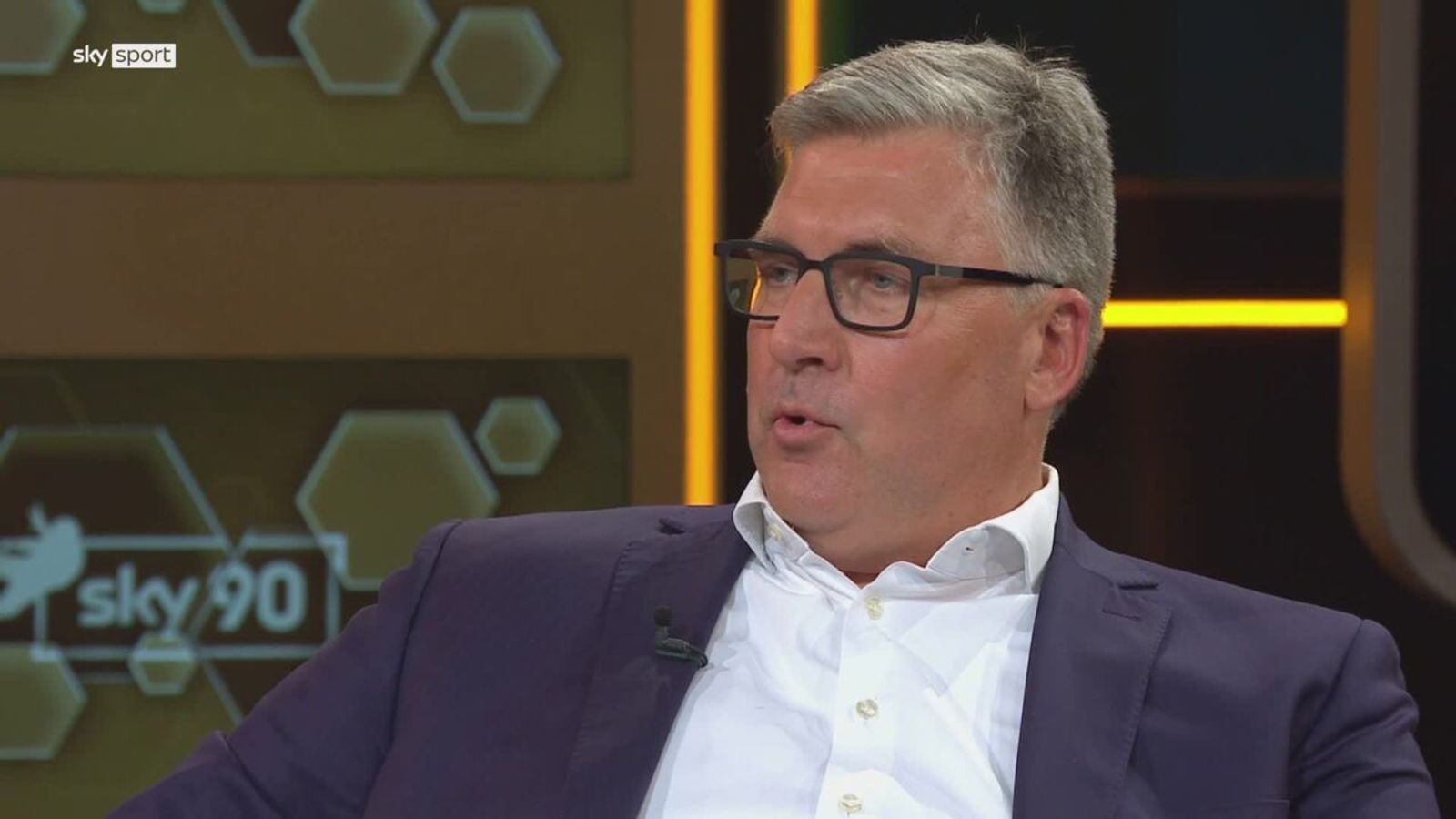 Axel Hellmann über Frankfurter Interesse an Ekitike | Fußball News ...