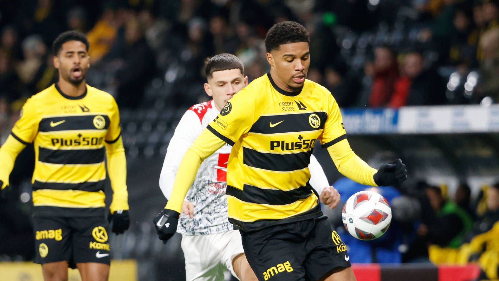 Eintracht Frankfurt will Aurele Amenda - Sky Info | Fußball News | Sky ...