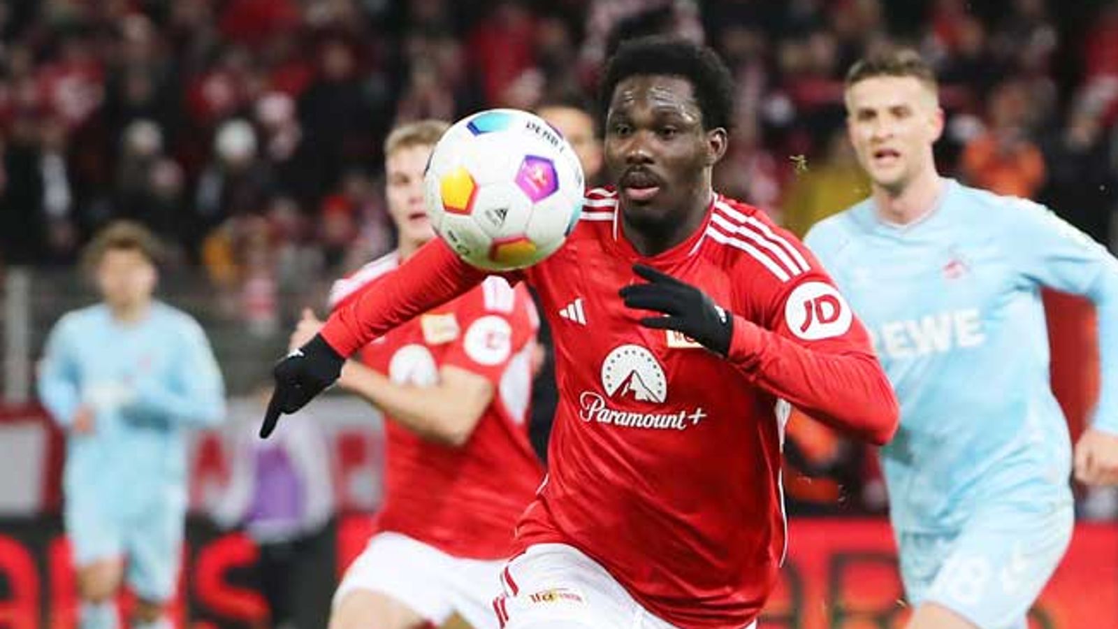 FC Bayern mit guten Karten im Rennen um Jonah Kusi-Asare von AIK Solna ...