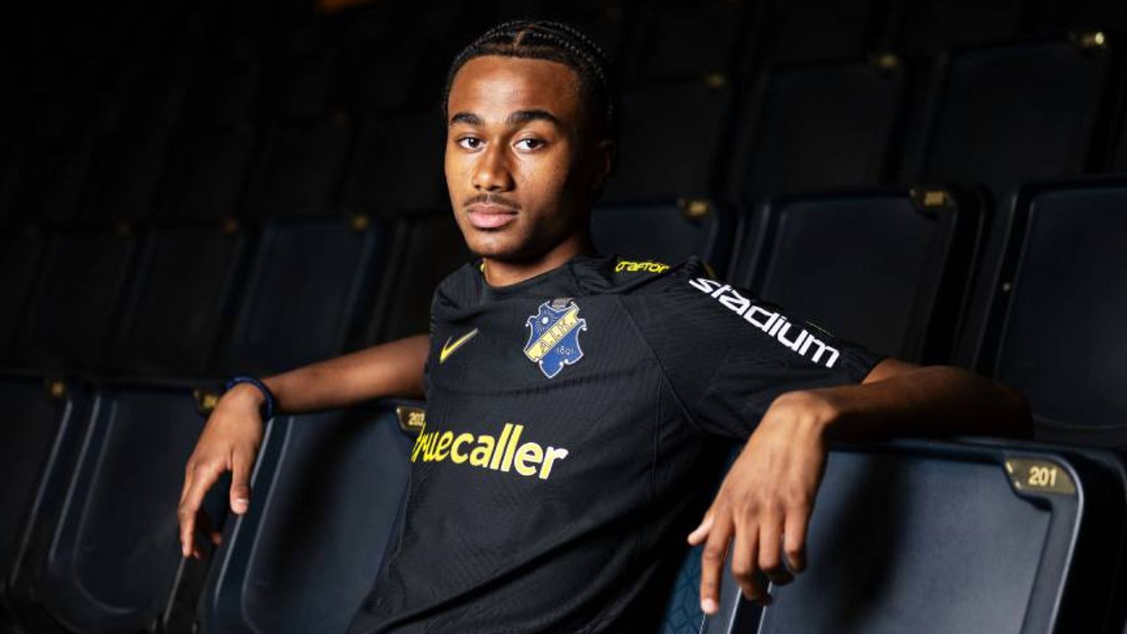 Bayern-Neuzugang Jonah Kusi-Asare im Kurzporträt | Fußball News | Sky Sport