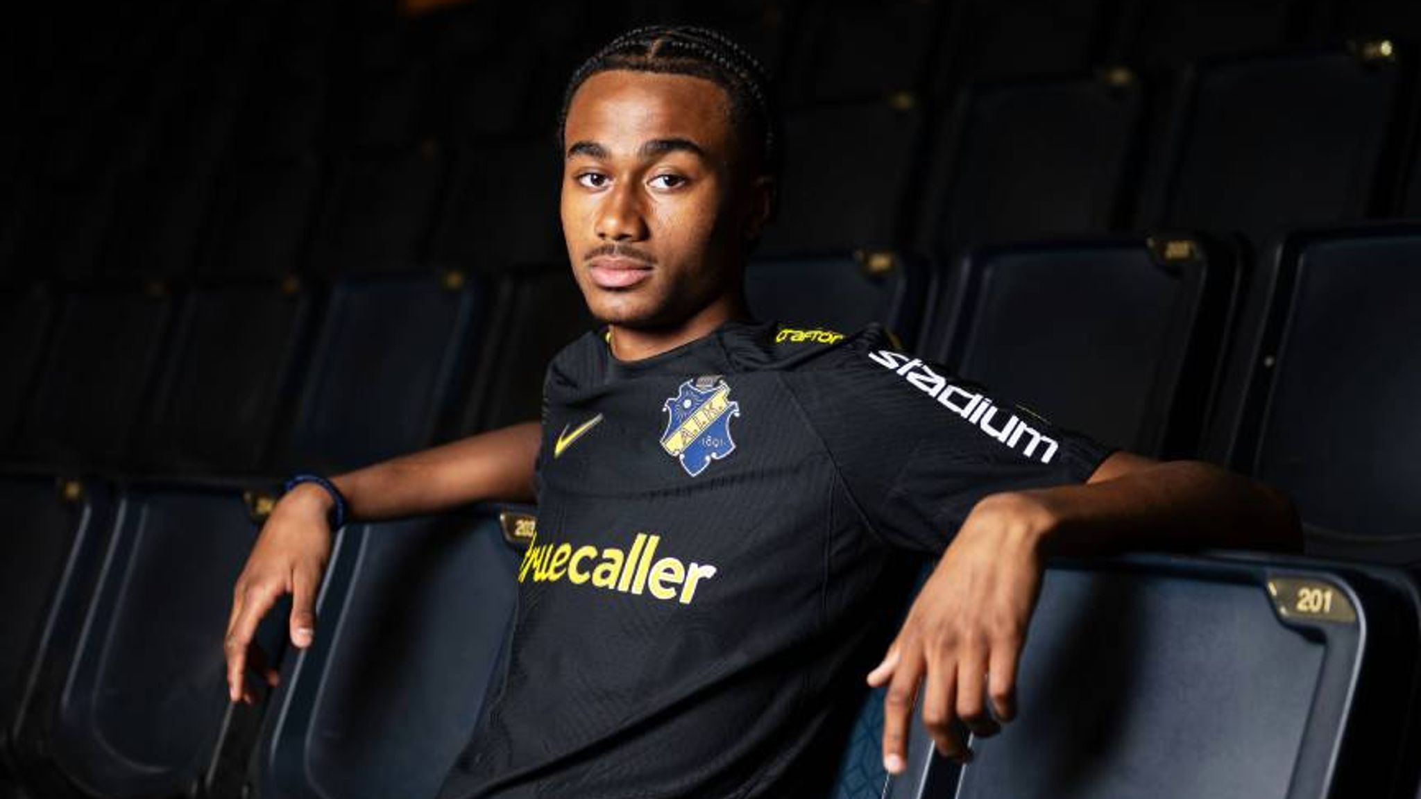 Bayern-Neuzugang Jonah Kusi-Asare im Kurzporträt | Fußball News | Sky Sport