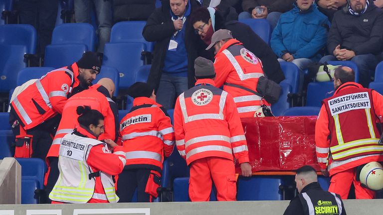 Bei BVB-Partie in Darmstadt kommt es zu medizinischem Notfall | Fußball ... Bei BVB-Partie in Darmstadt kommt es zu medizinischem Notfall | Fußball ...