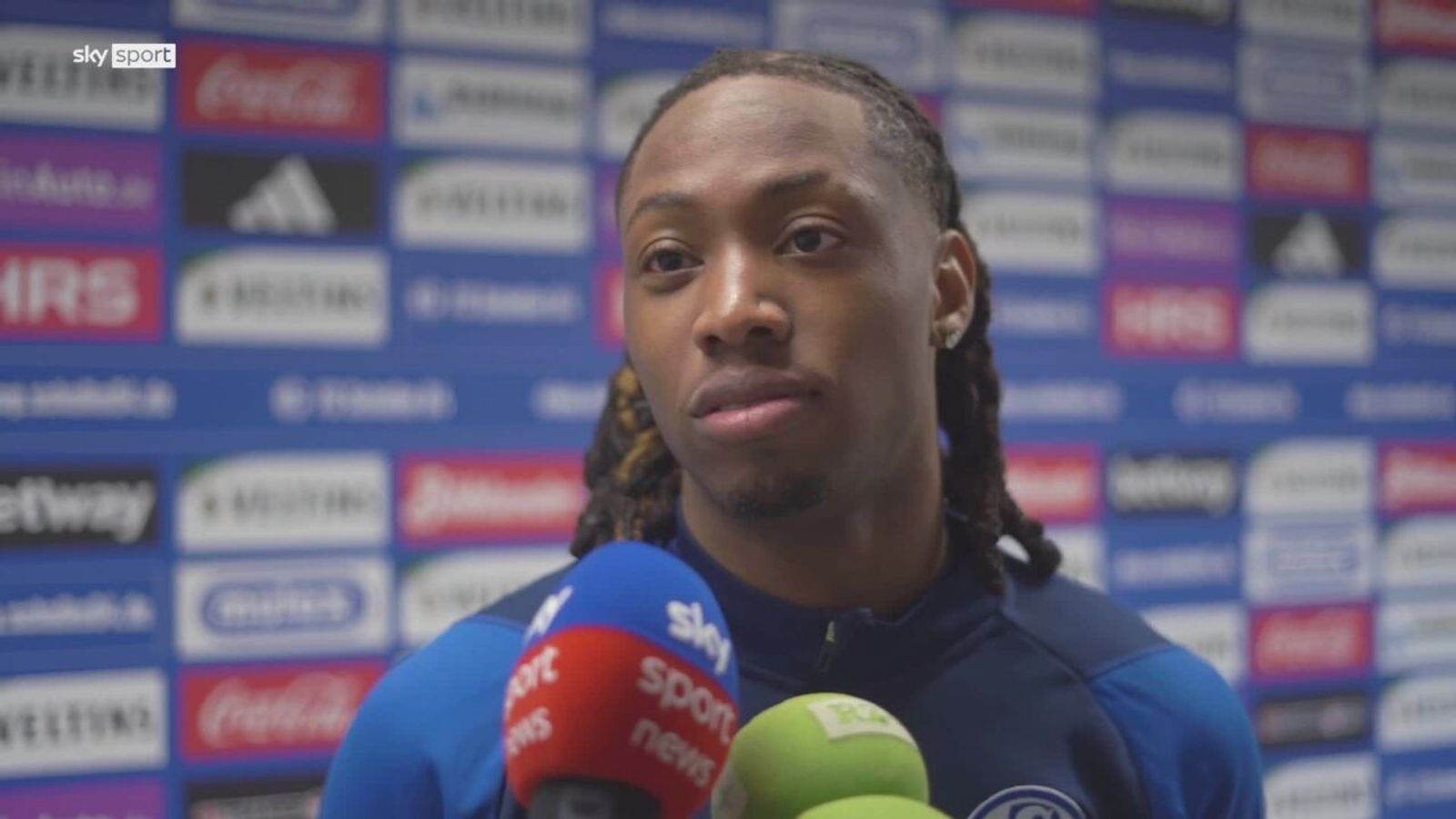 Vorstellung von Brandon Soppy auf Schalke | Fußball News | Sky Sport