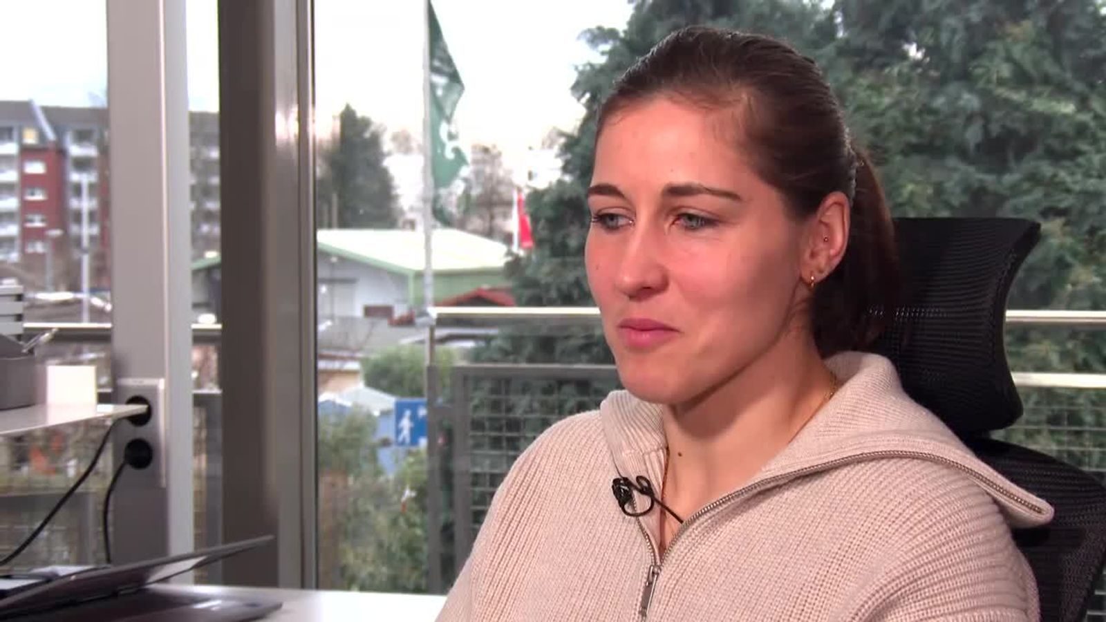 Entwicklung im Frauenfußball: Lisa Weiß | Mehr Sport News | Sky Sport