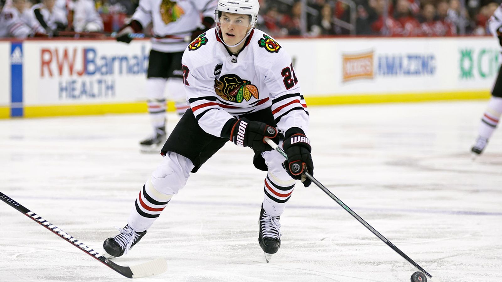 Chicago Blackhawks gewinnen mit starkem Lukas Reichel gegen die ...