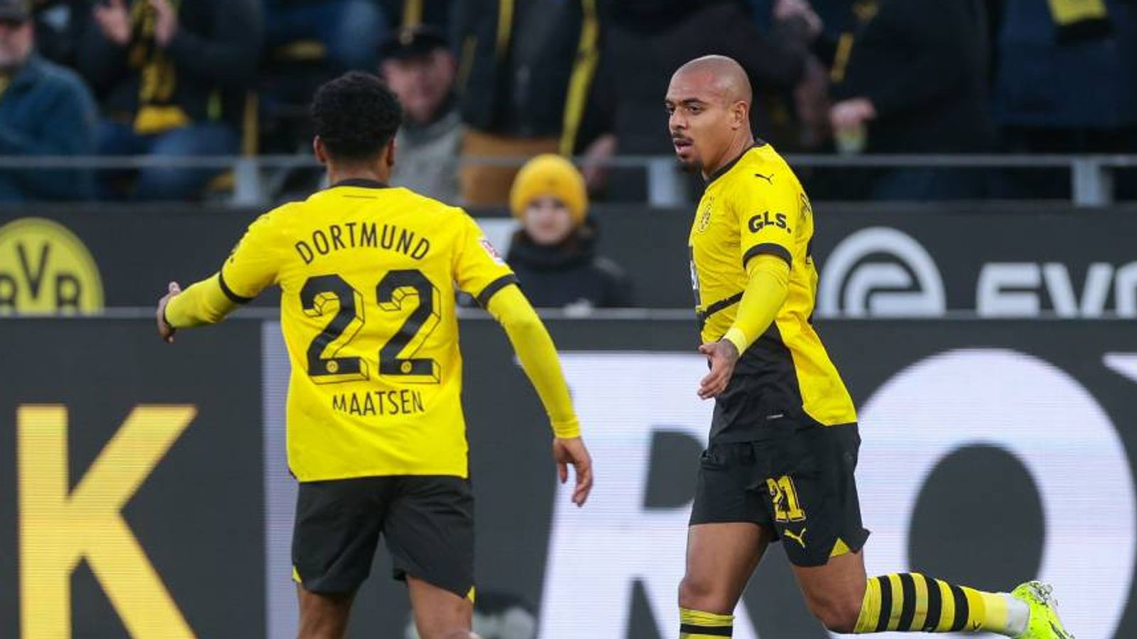 Malen und Maatsen duellieren sich beim BVB internen Quizspiel | Fußball ...