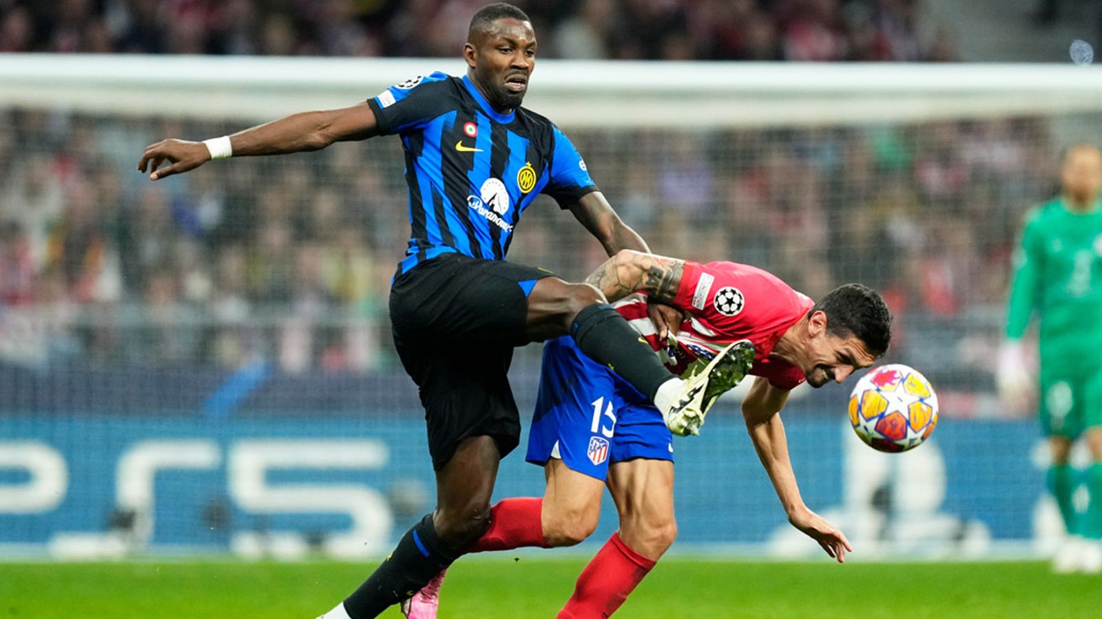 Marcus Thuram sorgt für Aufreger bei Atletico gegen Inter | Fußball News | Sky Sport