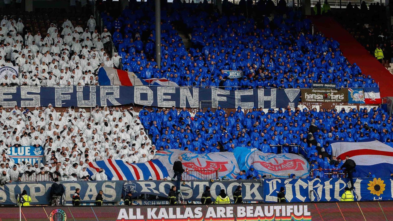 Rostock-Anhänger müssen mit Dixi-Klos auf St. Pauli vorliebnehmen ...