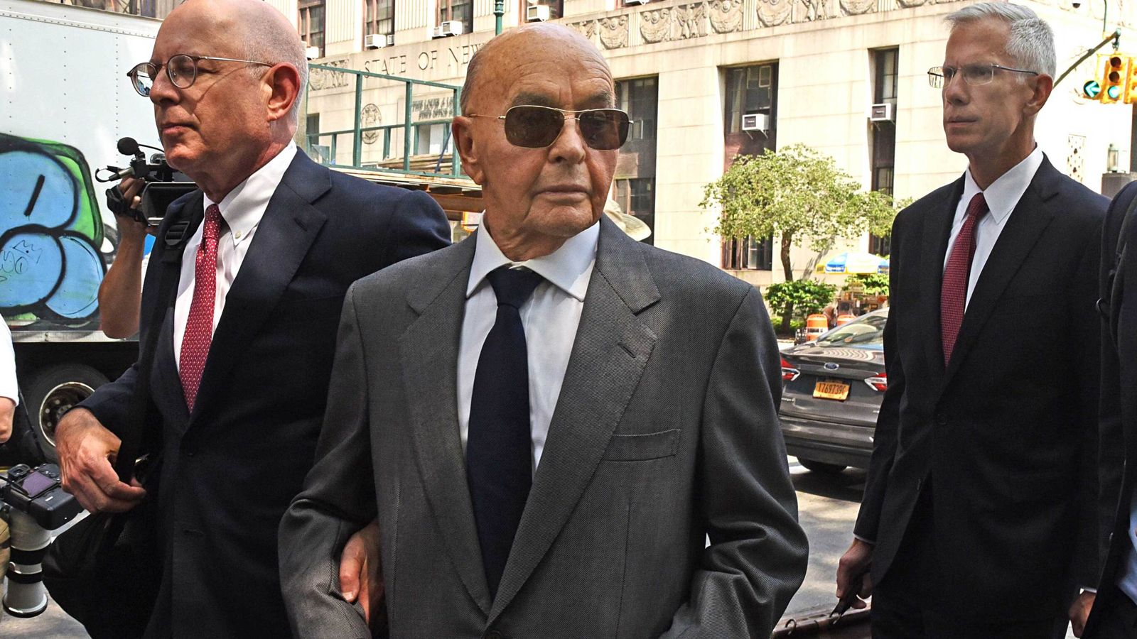 Joe Lewis von Tottenham Hotspur wegen Insiderhandels verurteilt ...