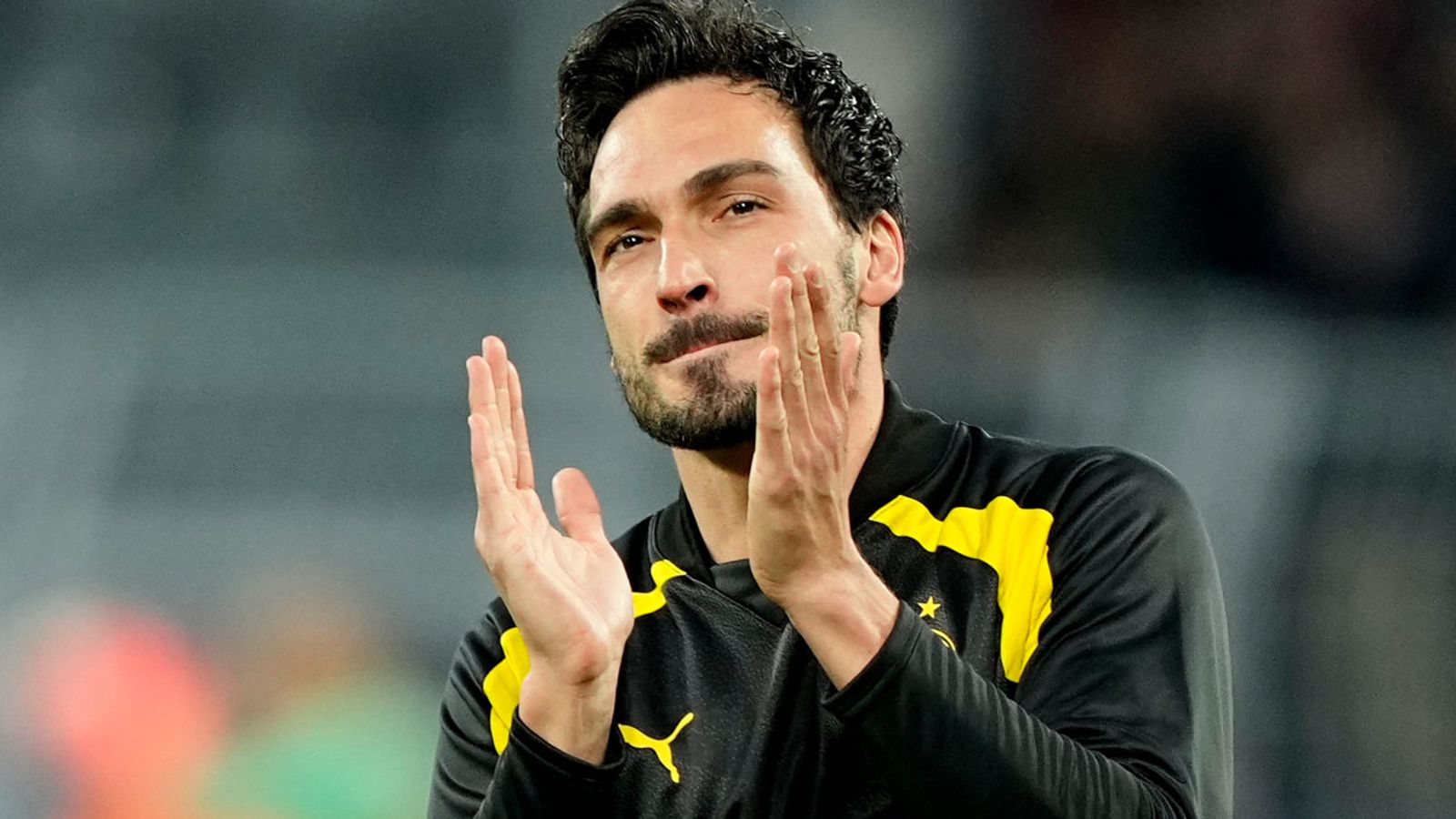 Verlängert Mats Hummels bei Borussia Dortmund oder hört er auf? | Fußball News | Sky Sport