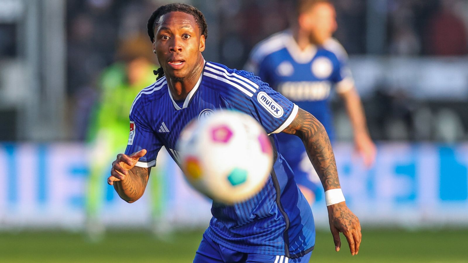 Brandon Soppy bereits abgereist - Schalke-Flop muss operiert werden ...