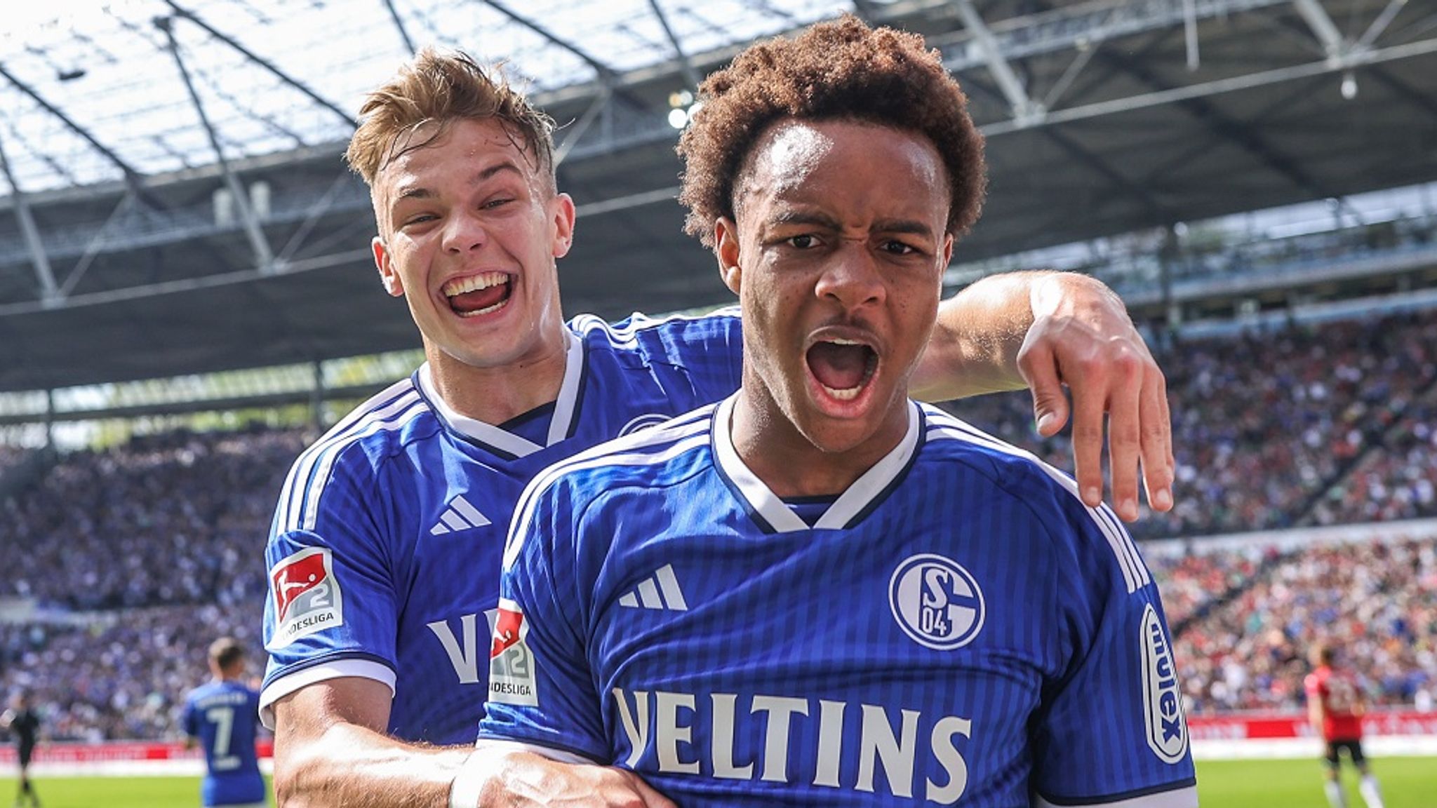 Assan Ouedraogo vom FC Schalke 04 will sich Anfang Mai entscheiden ...